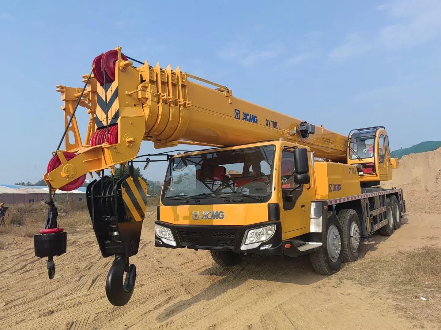 Xcm G Hydraulic Lifting Truck Crane 70 Ton Model Hoisting Crane With 5 ...