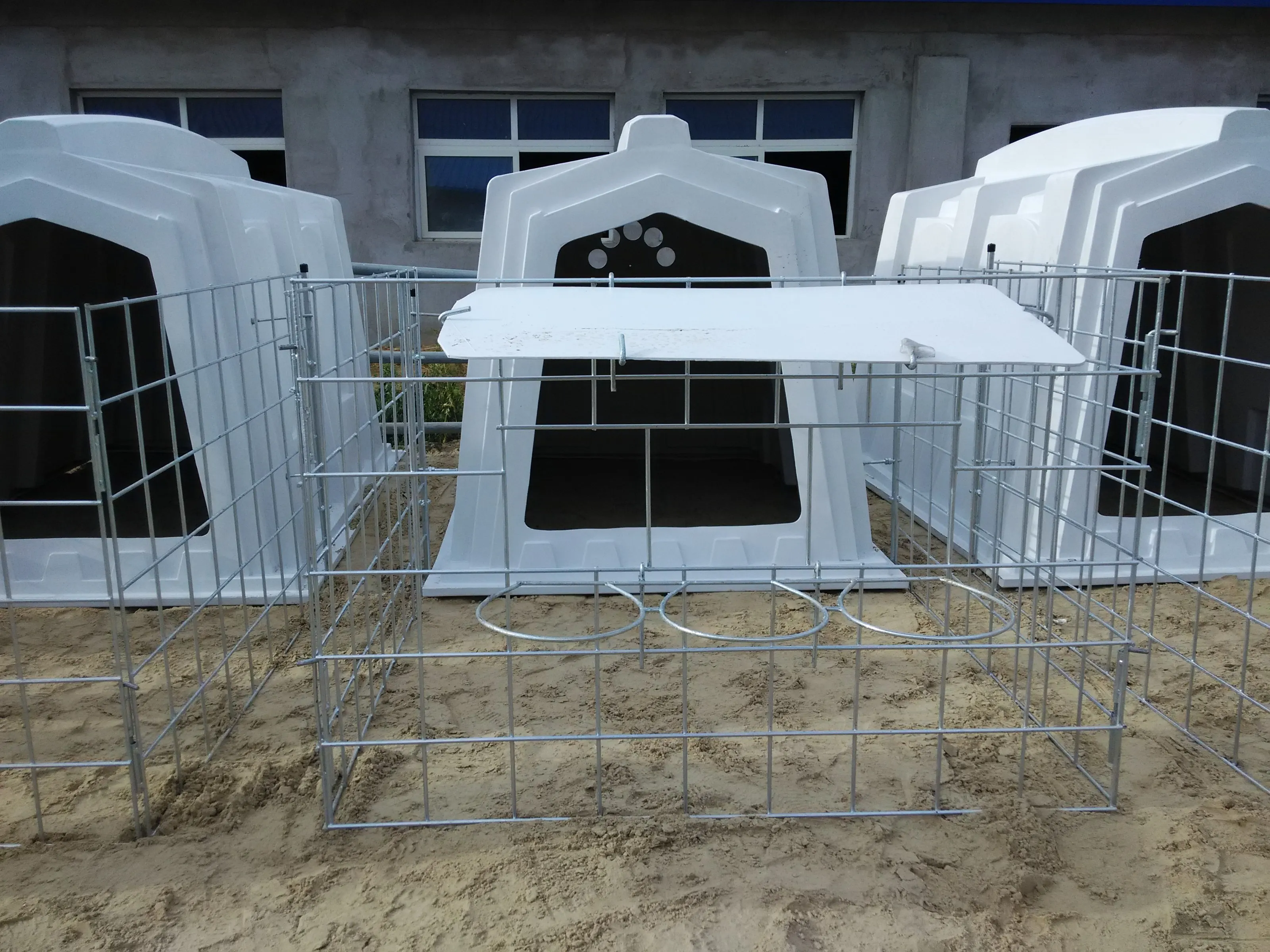 Good-value Calf Cages Cow Durable Outdoor Calf Hutch for Cattle Calf ...