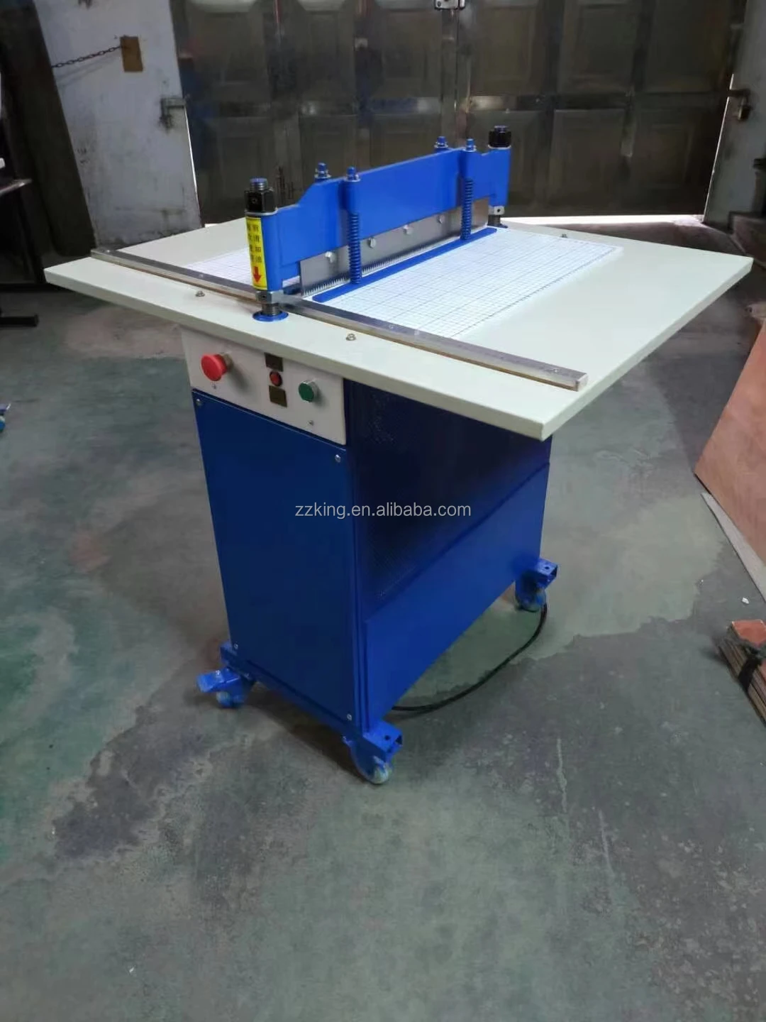 Automatic Fabric Sample Cutter - Precision & Efficiency