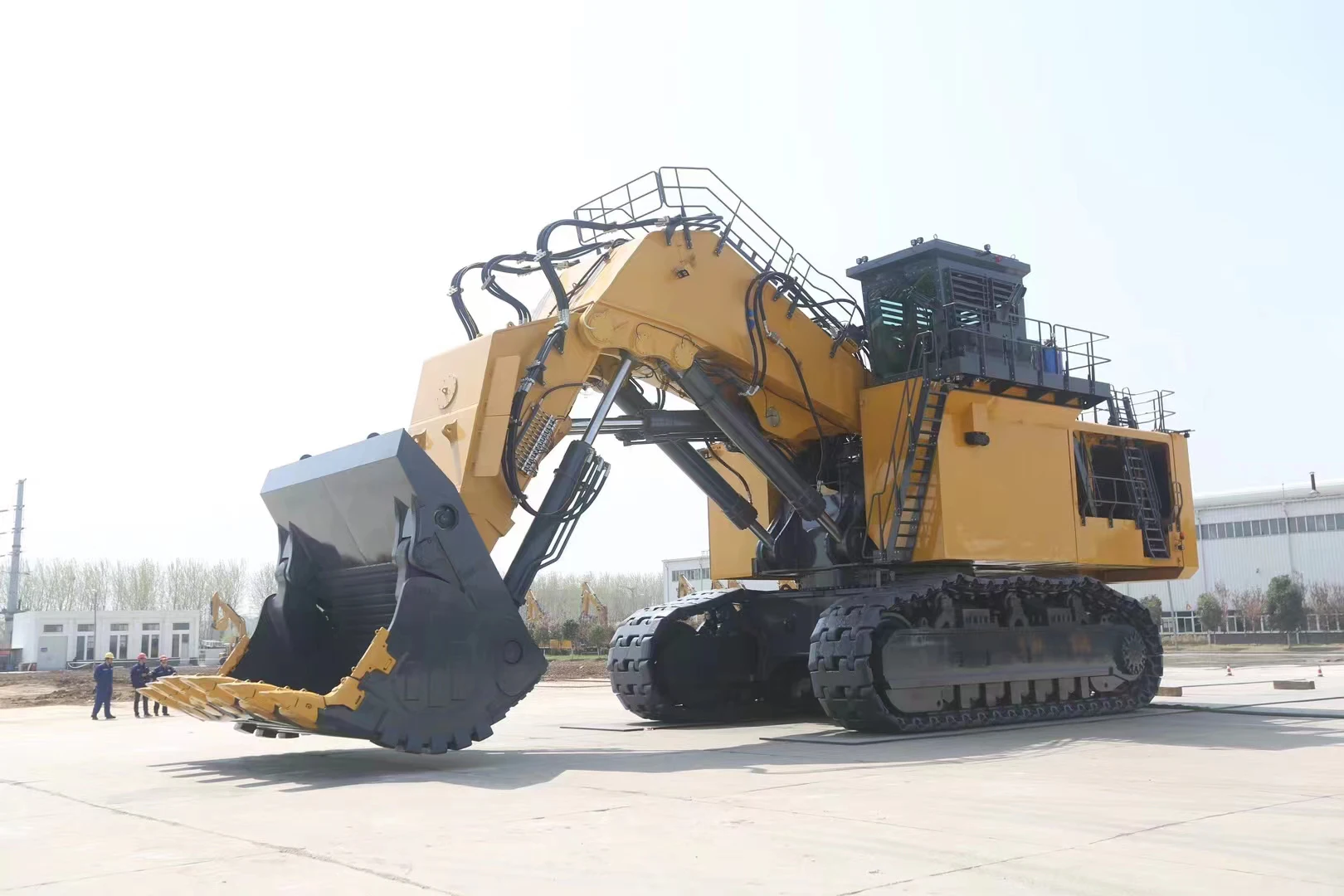 660 Ton Mining Excavator Xe7000e Crawler Excavator With Competitive ...
