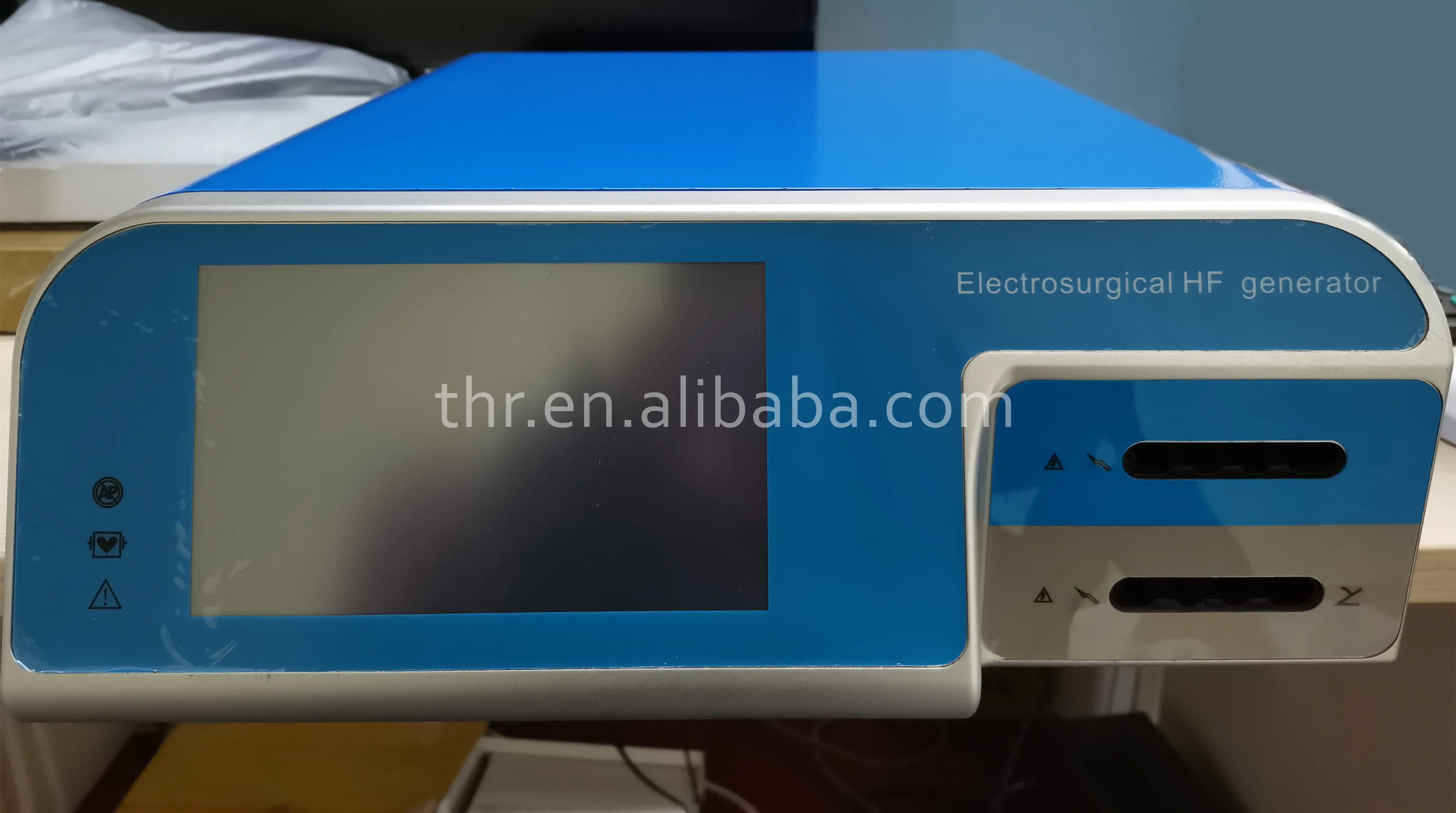 Vessel Sealing And Tissue Cutting Ligasure Electrosurgical Generator ...