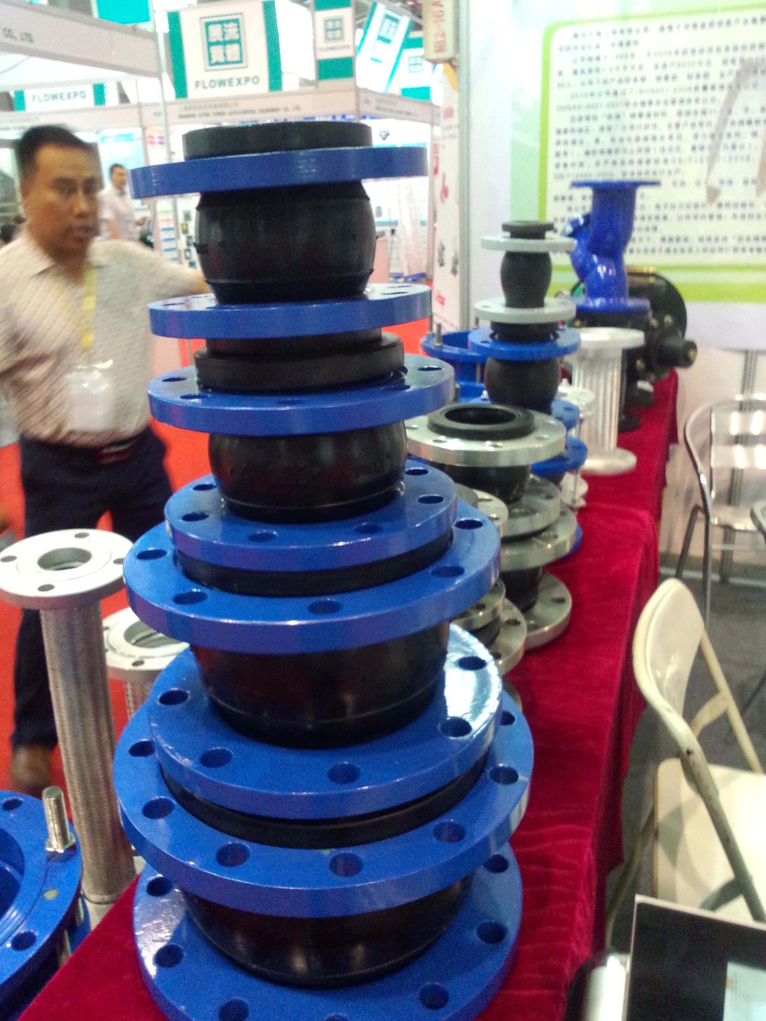 DN100 Rubber Expansion Joint Flanged Connector Coupling Pipeline ...