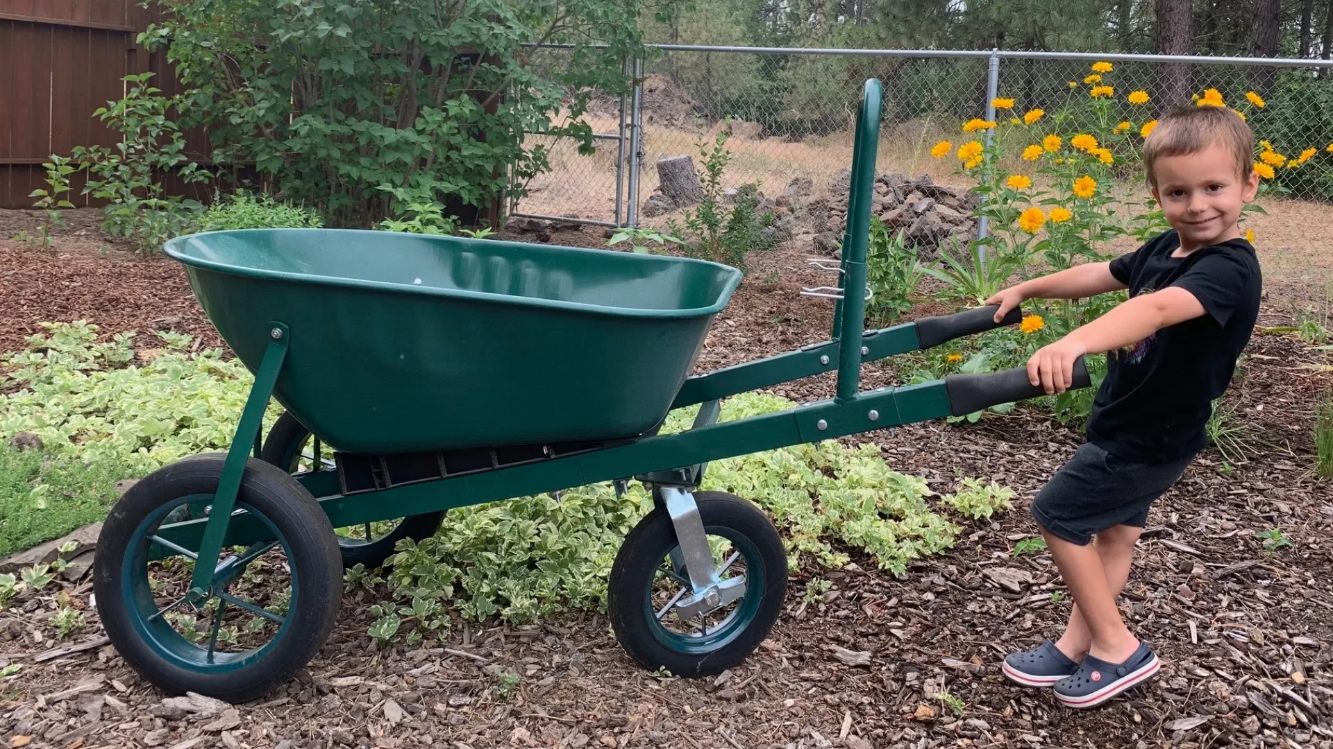 Three Wheels Wheelbarrow - Heavy Duty Garden & Construction