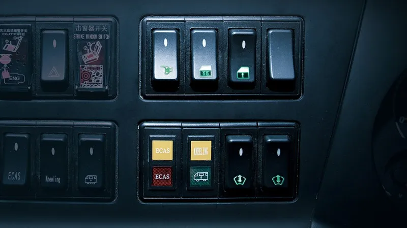 Hot City 50 Seater Used Buses Golden Dragon Bus Longwei