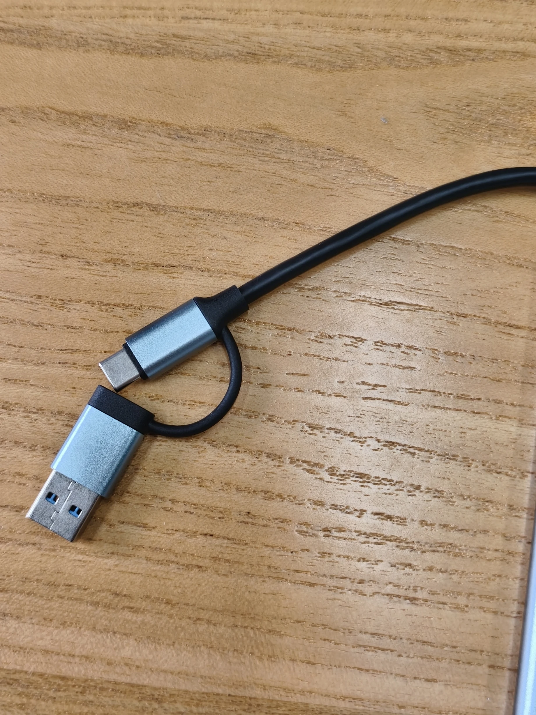 8-in-1 Dual-Head Type C USB3.0 Hub - Portable & Versatile