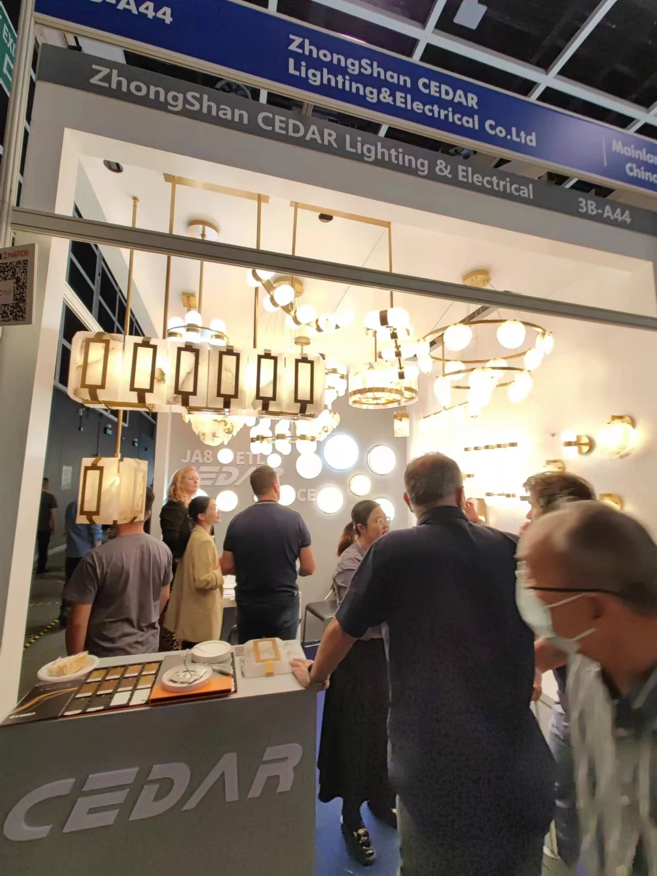 Alabaster Pendant Chandelier Light Brass Finish Hanging Lights Fixture ...