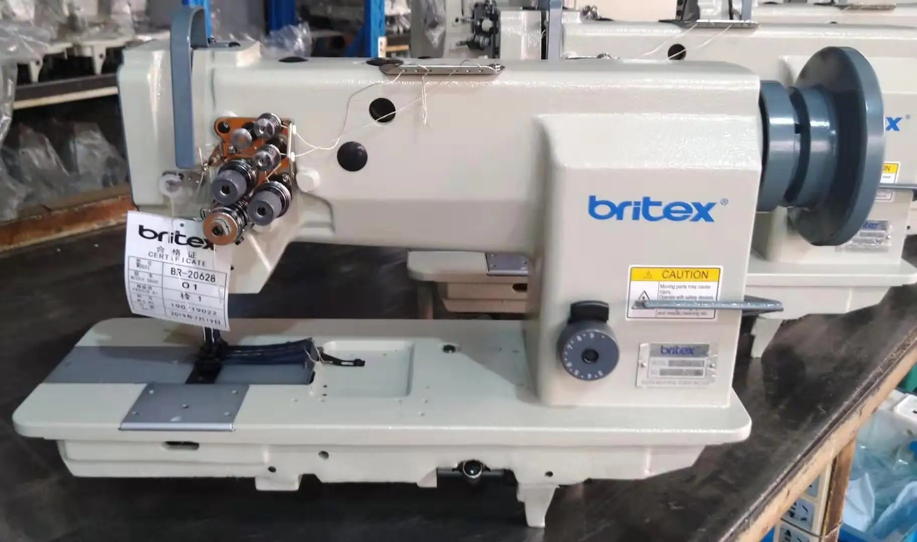 BR-20628 Heavy Duty Compound Feed Lockstitch Sewing Machine