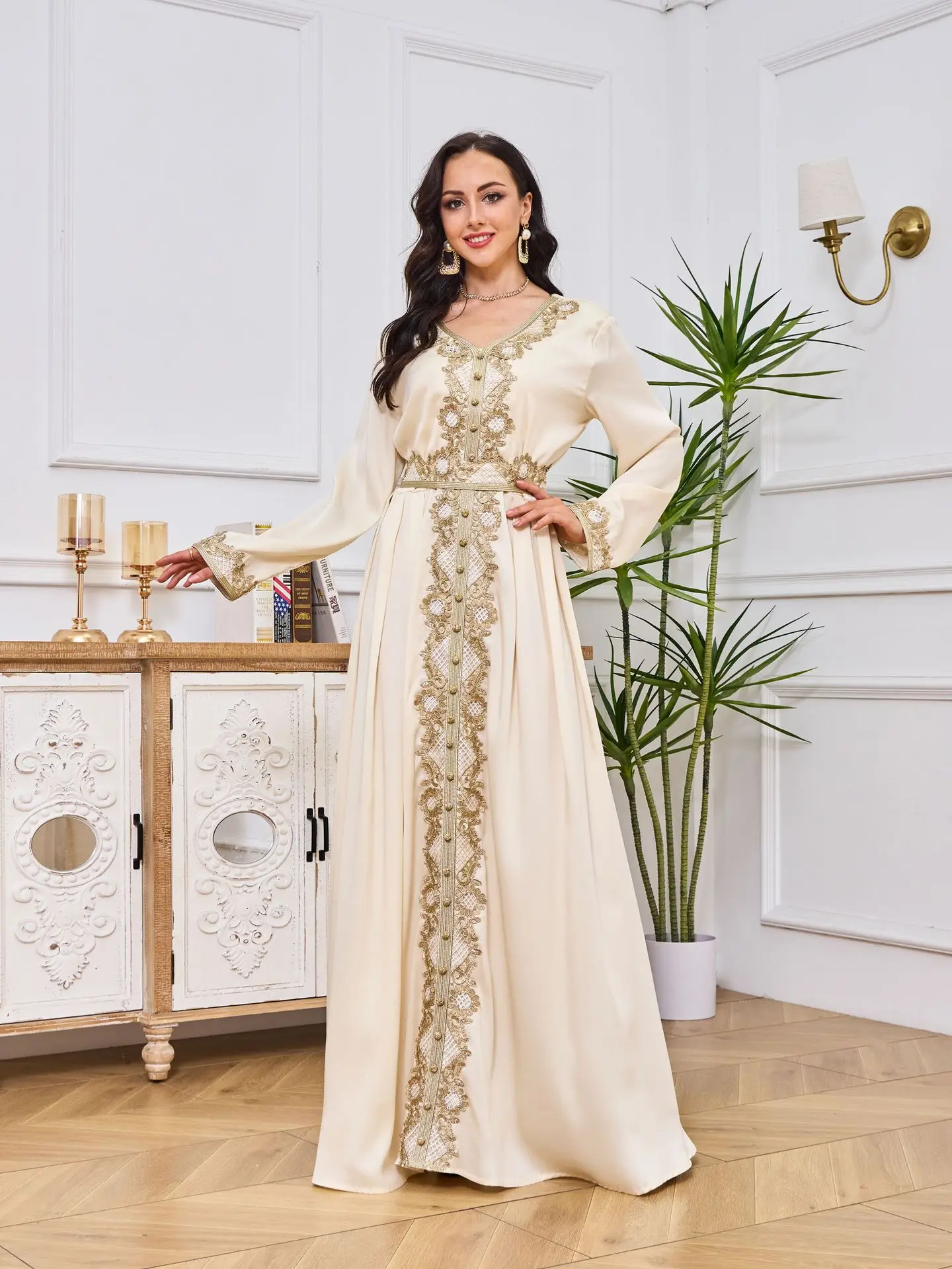 2966 Muslim Embroidered Evening Dress Arab Dubai Long Sleeve Maxi Length Formal Party Dresses Moroccan Gown Robe