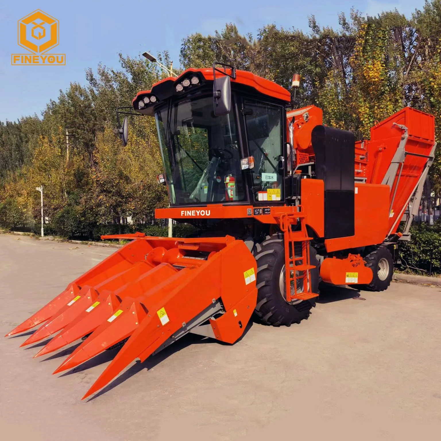 Fineyou 200HP 4-Row Corn Cob Harvester - High Productivity