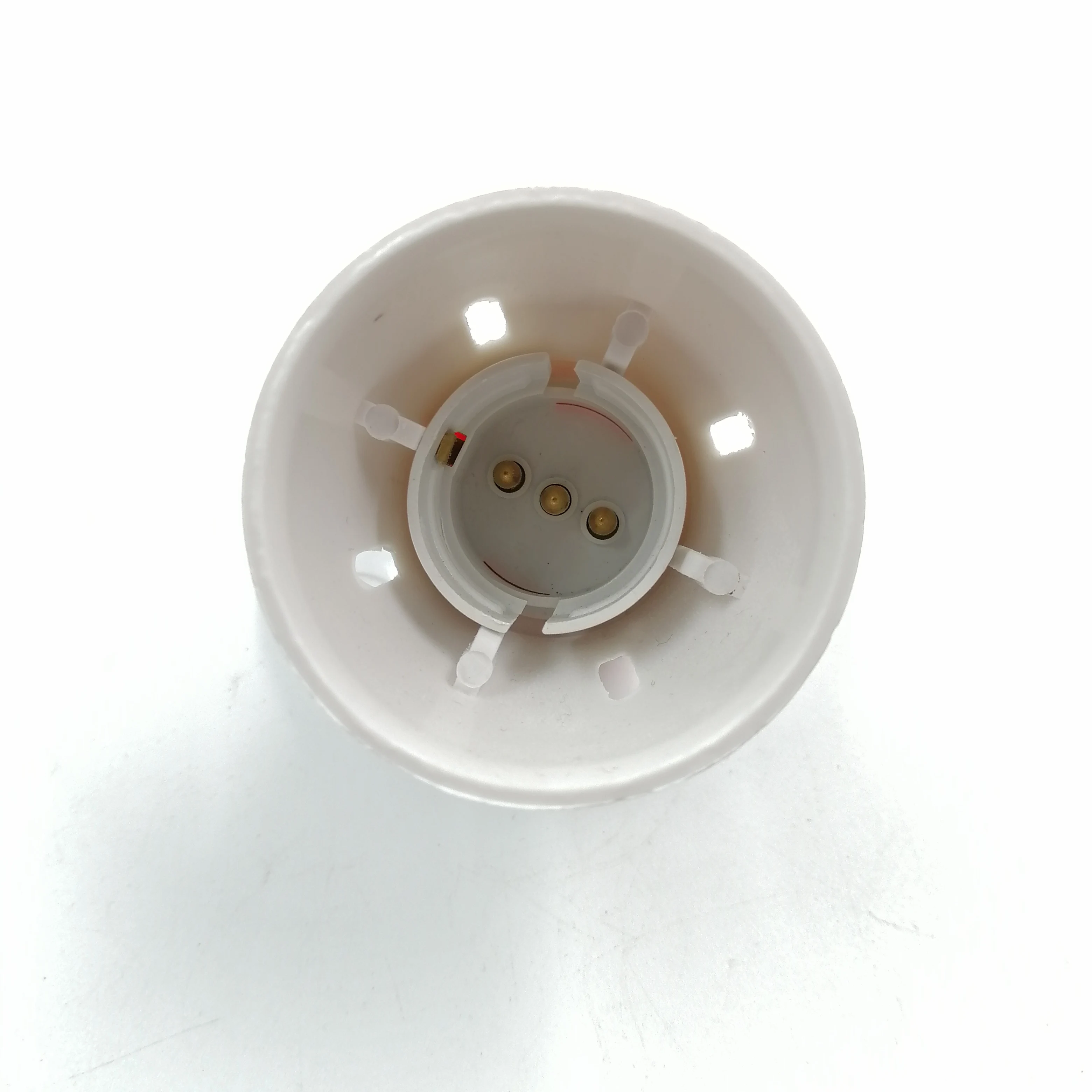 Wholesale Lamp Holder E27 Screw Shell Lampholder Plastic Material Wall ...