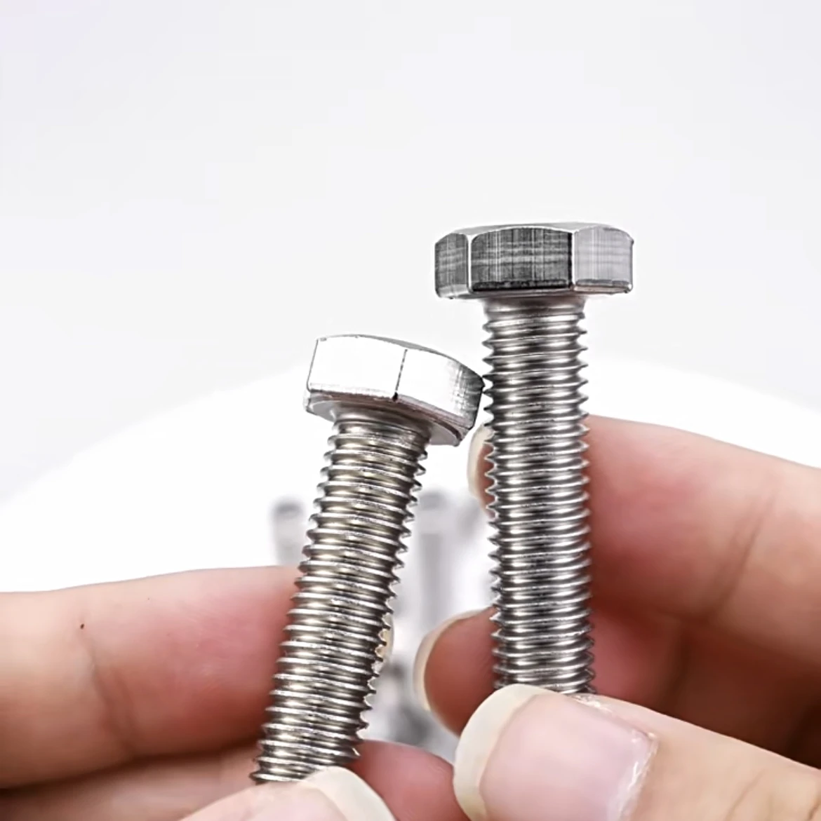 Alibaba.com: 6in Short Neck Carriage Bolt, Fin Neck Silo Bolt, Factory ...