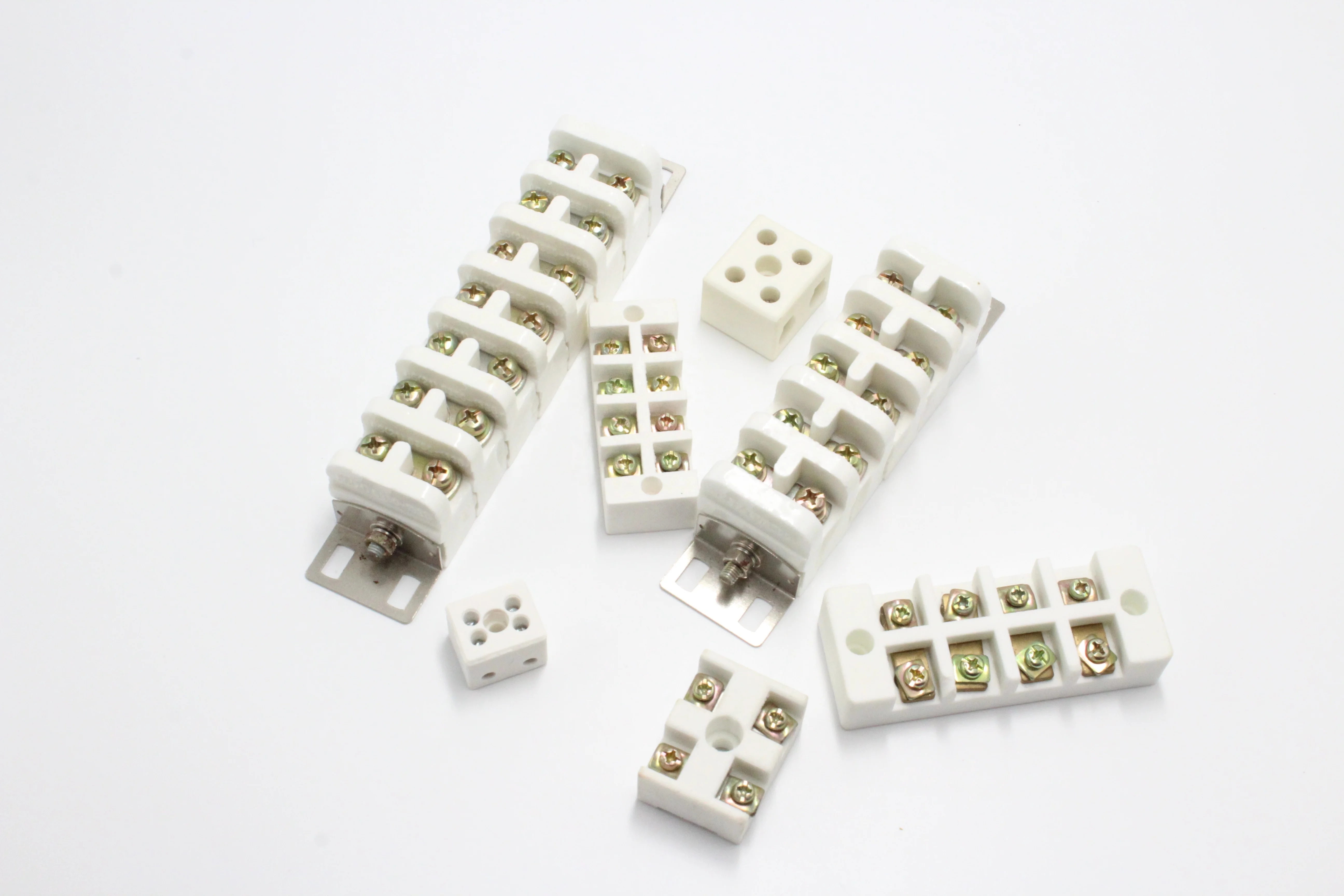 Steatite Ceramic Connector High Temperature Resistance Customizable ...