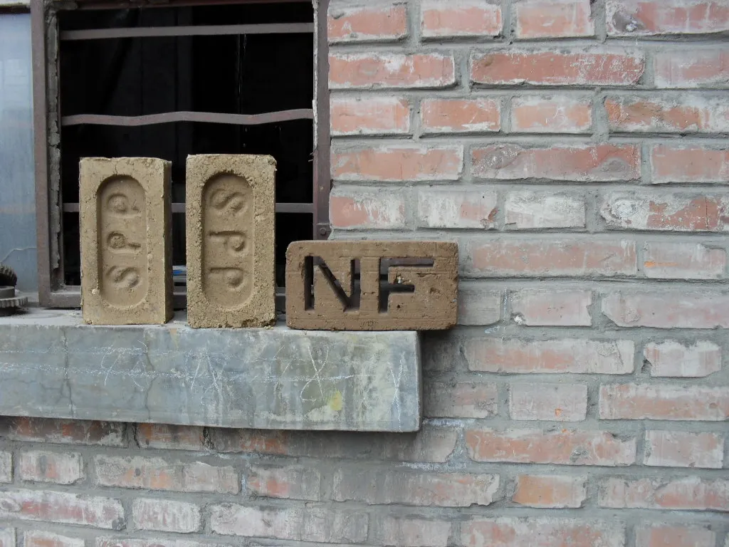 Manual No Power Hand Brick Press JYM2-40 - Easy to Operate