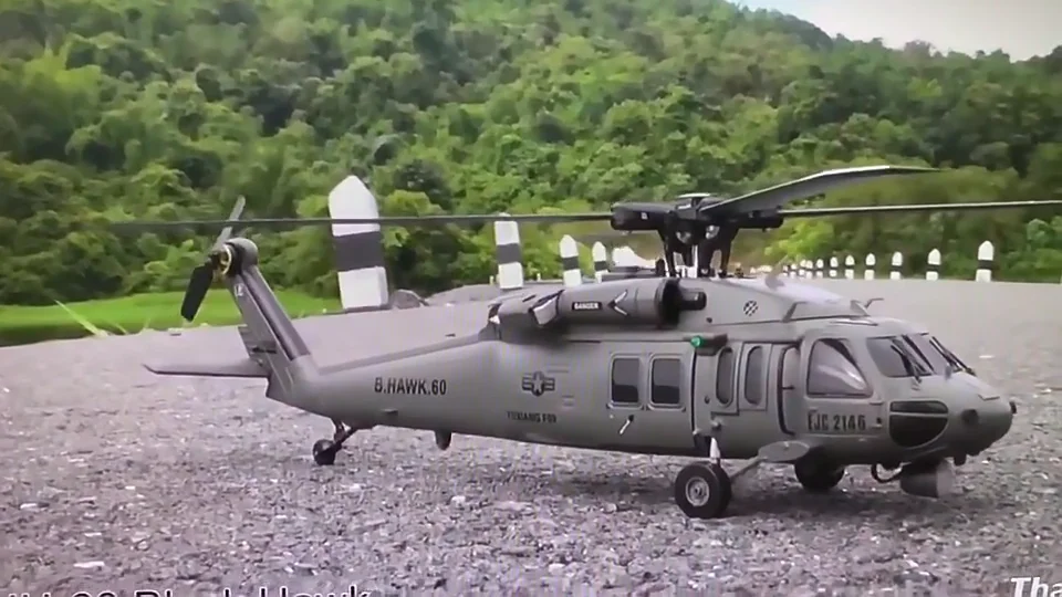 Huge Blackhawk Helicopter Rc