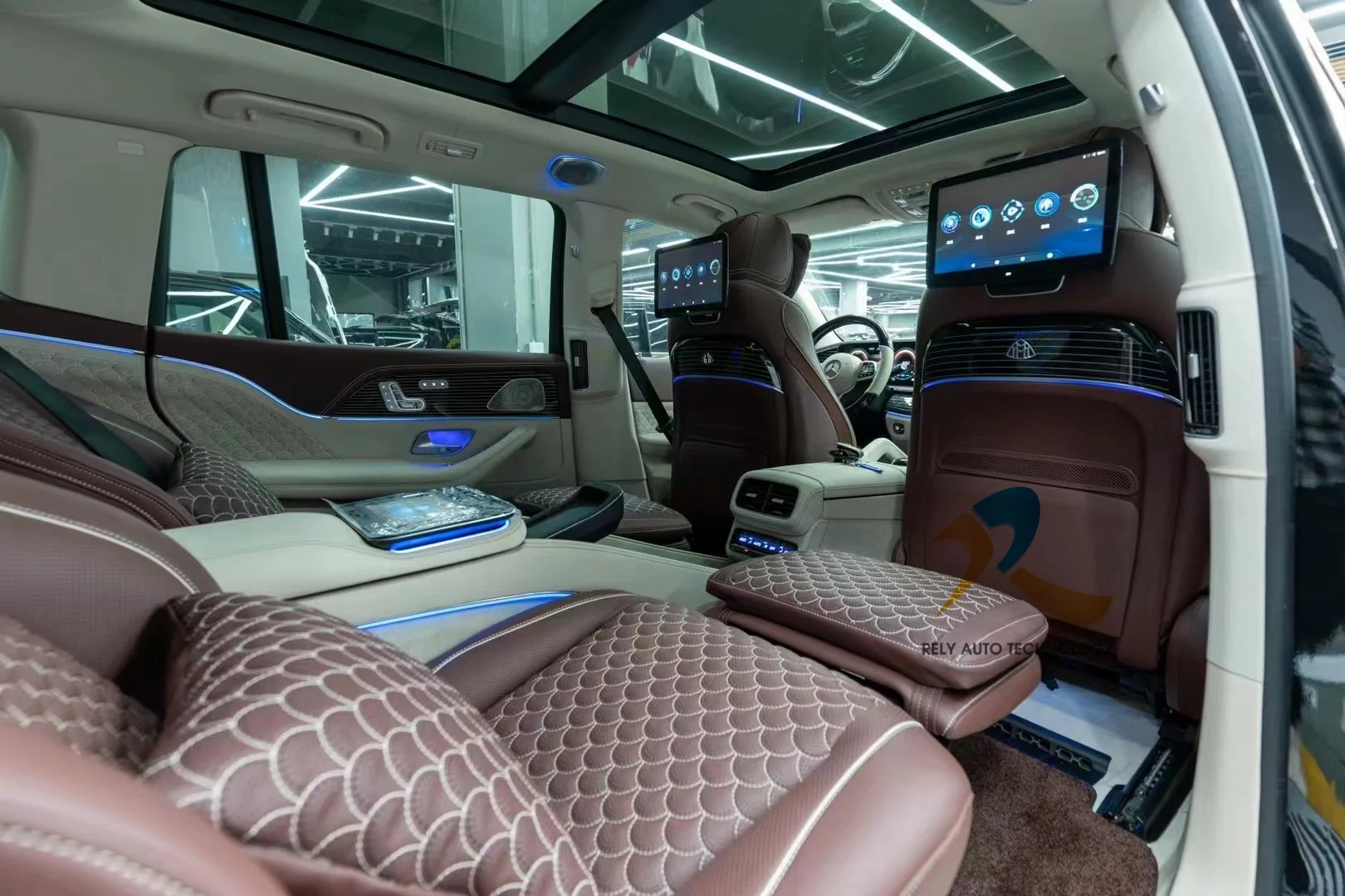 Upgrade Your GLS X167 with Luxury Maybach Interior Kits