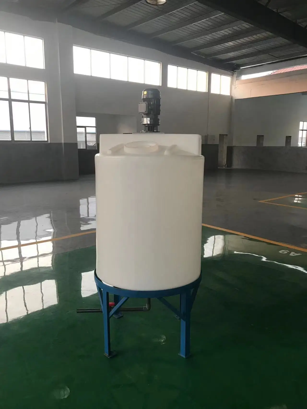 100l Pe Plastic Mixing Chemical Chlorine Dosing Pump And Tank For Fish Tank Dosing Feeding - Buy ...