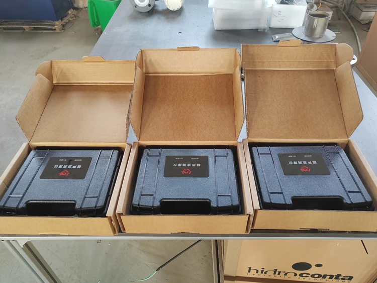Ultrasonic Type Pipe Wall Thickness Gauge Tester For Various Metal