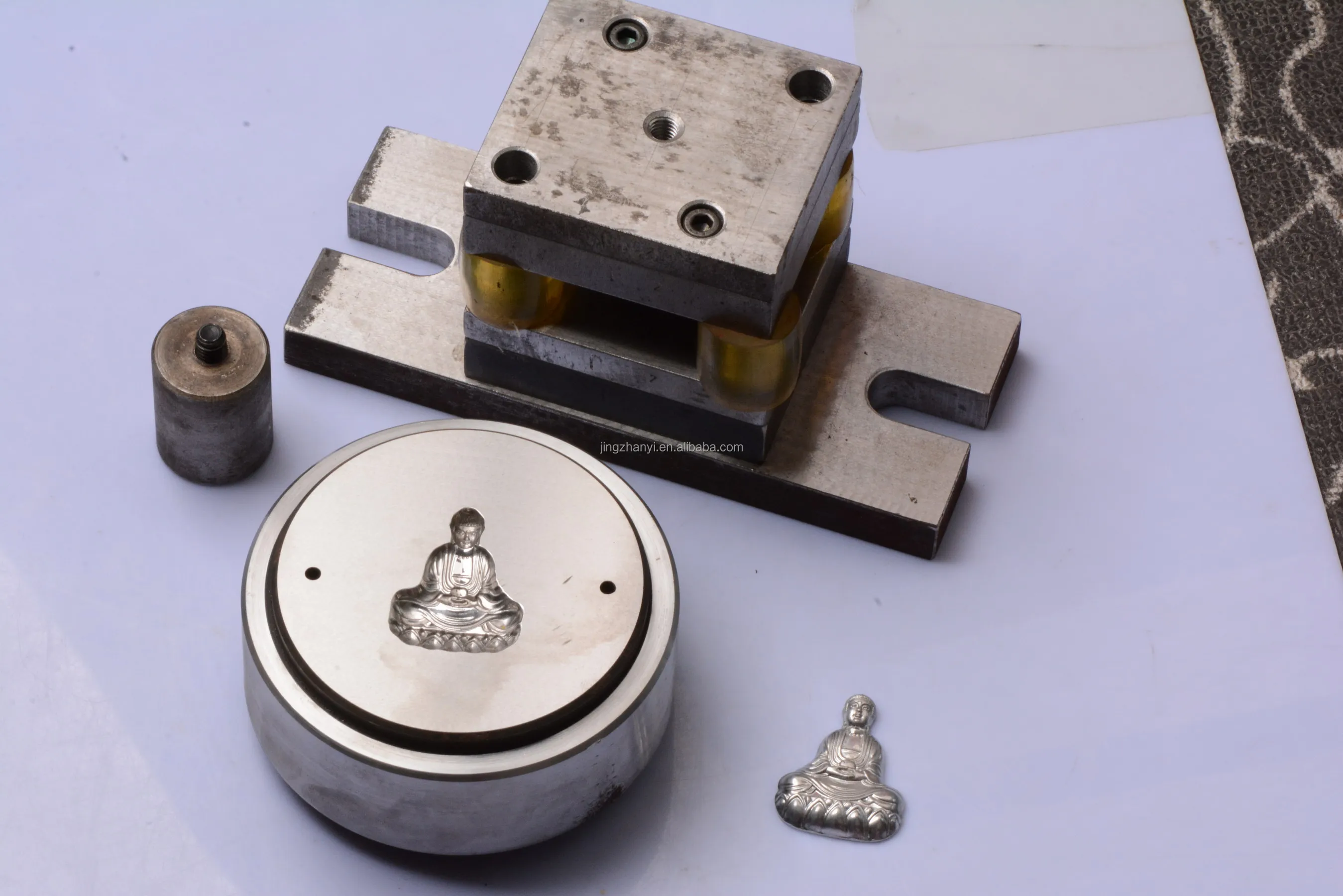 Gold Gift Steel Mold - Customizable Two-Color Coin Mold