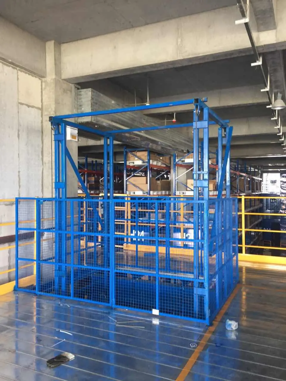 Electric Freight Lift Elevator - Efficient Cargo Transport