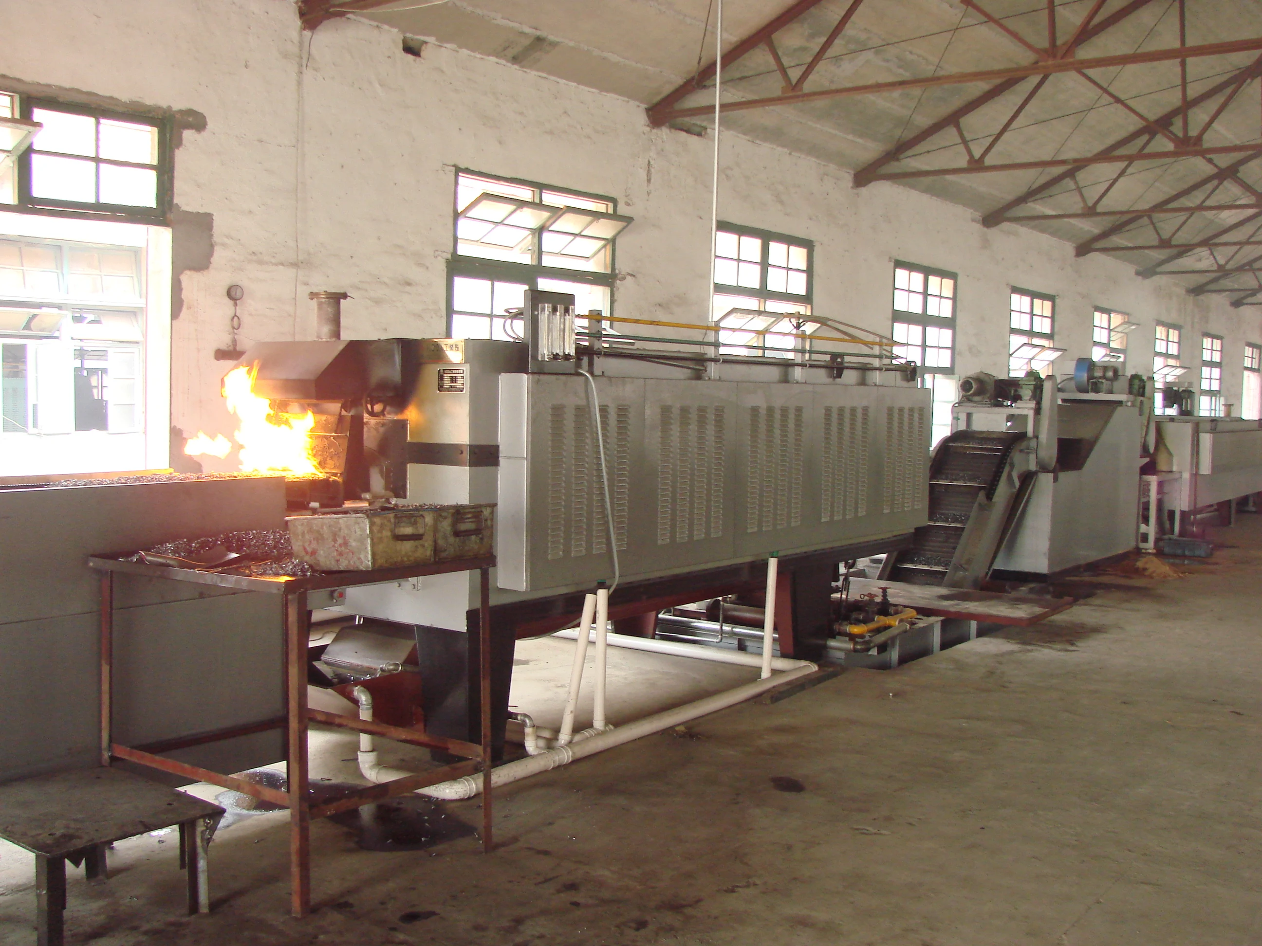 Industrial Mesh Belt Continuous Furnace For Screws/nails/bolts - Buy ...