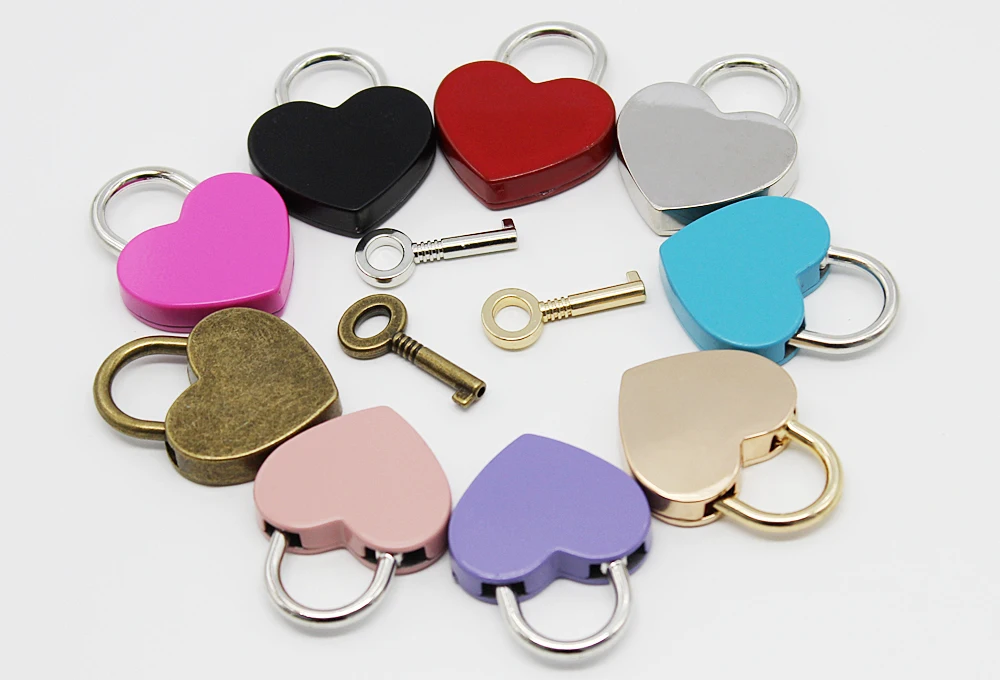 30x39mm Antique Style Heart Shape Padlock - Vintage Lock