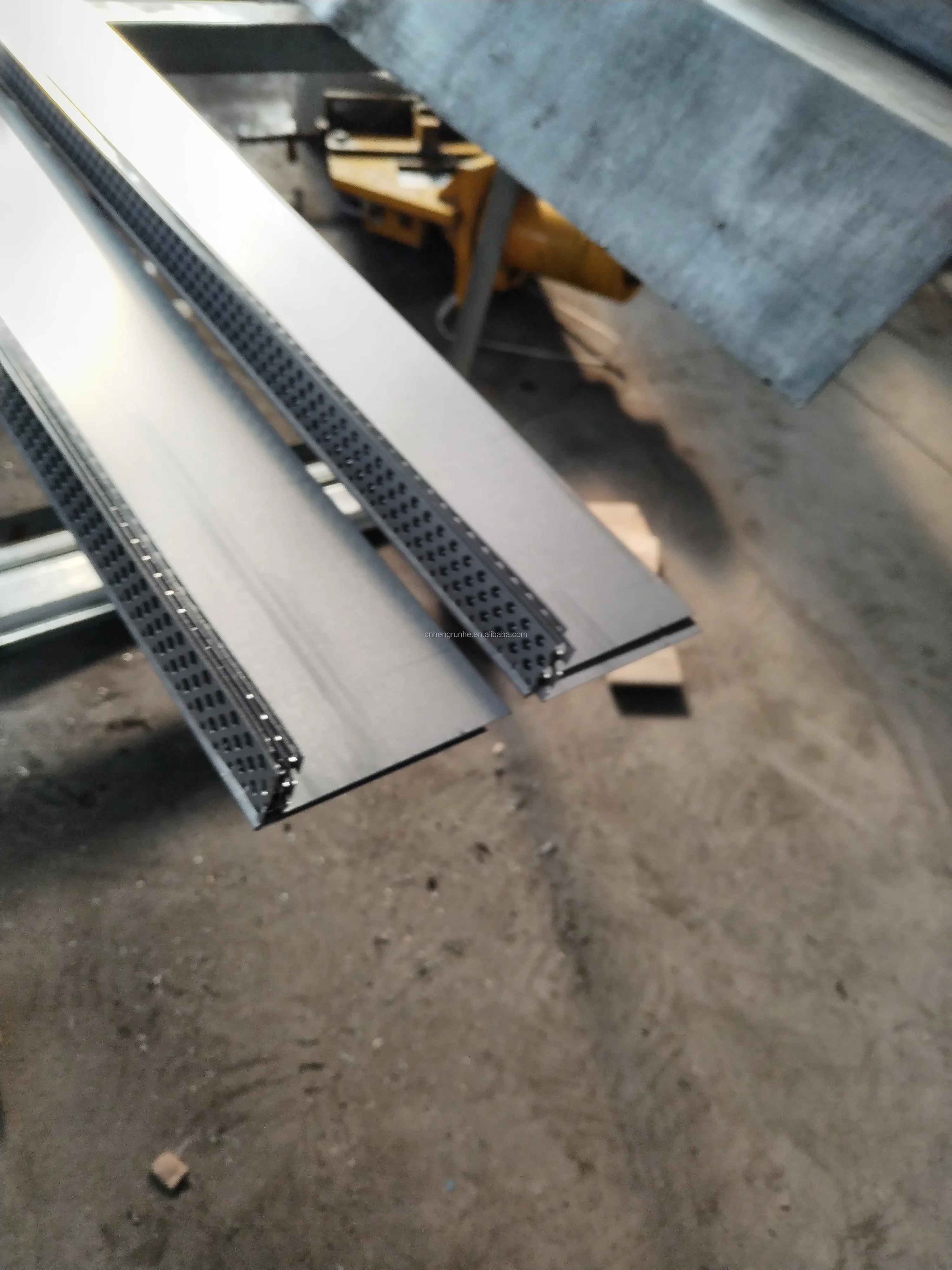 Galvanized Metal Furring 22mm 0.55mm for Drywall Studs