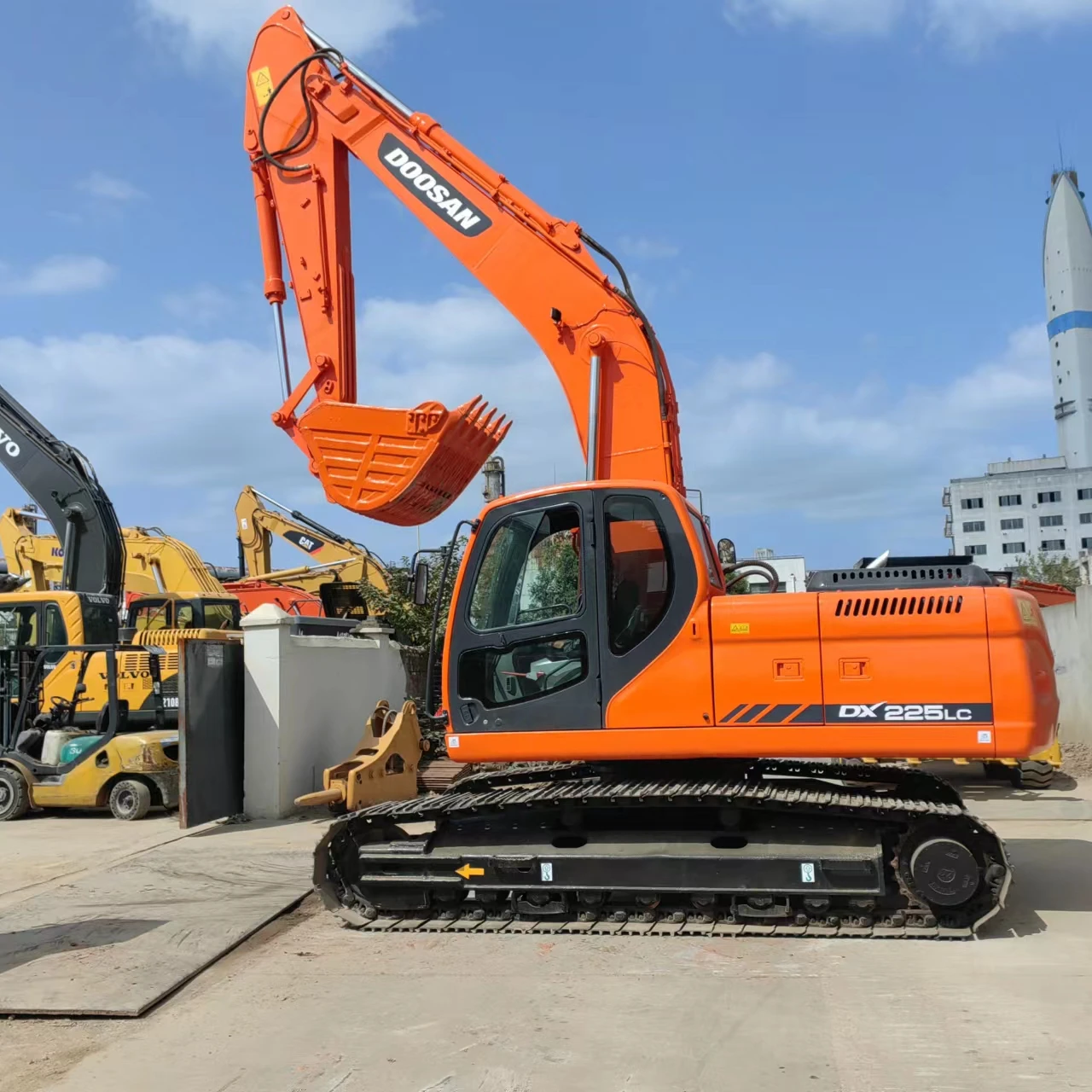 Used Doosan Excavator Dx225 Japan Made Crawler Digger Hydraulic Cheap ...