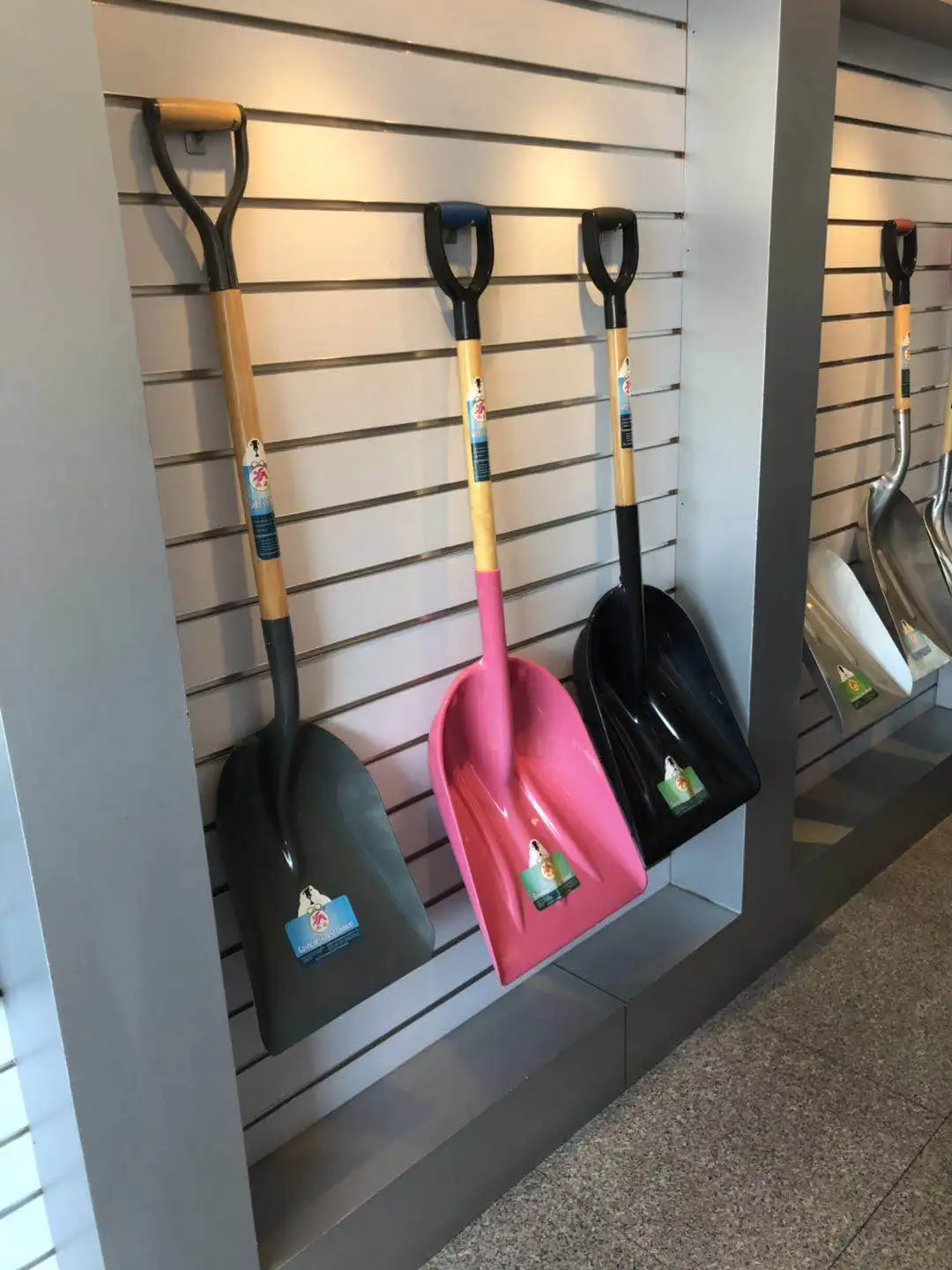 Durable Agricultural Shovel - Perfect for Garden & Farming