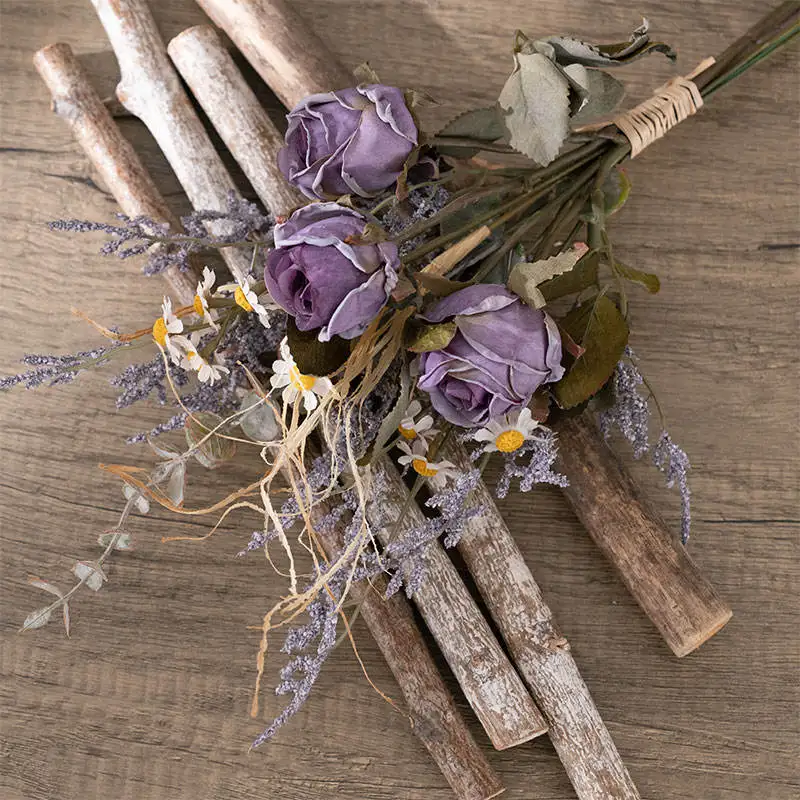 High Quality Silk Artificial Flower - Real Life Red Roses