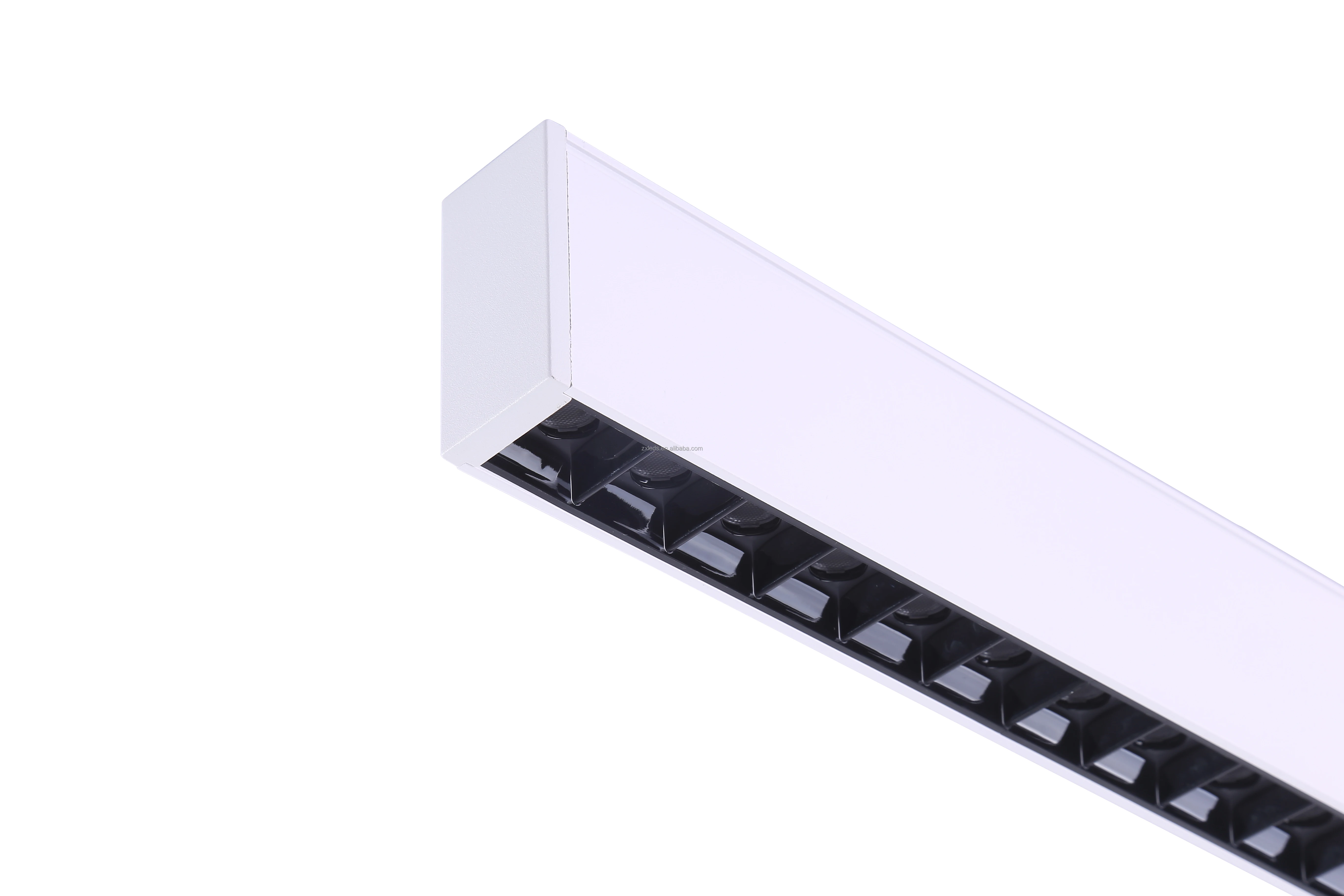 5FT Linkable Cool White LED Tube Light - 50W IP44 Office Use