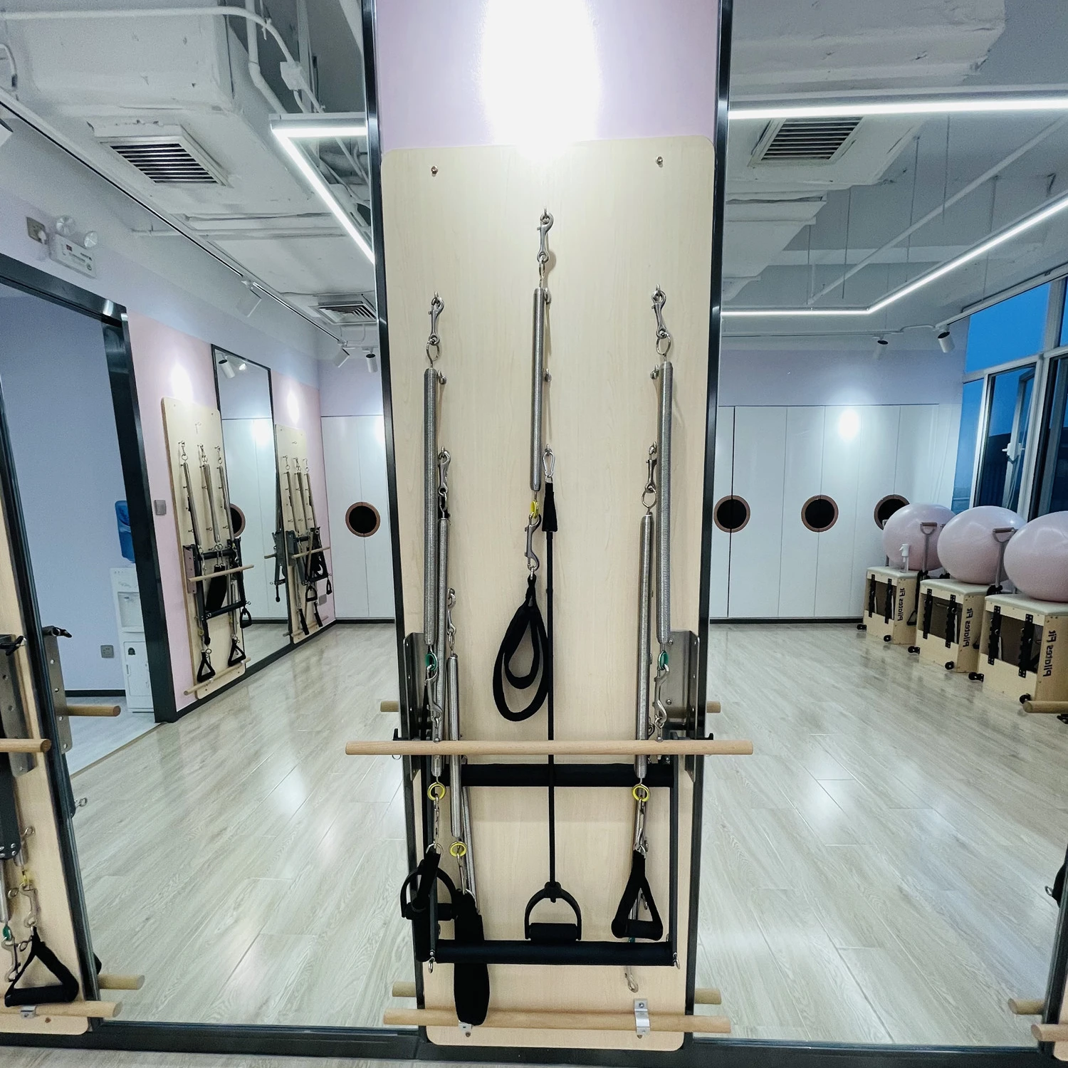 Alibaba.com: Pilates Wall Unit, Pilates Springboard, Wall-Mounted ...