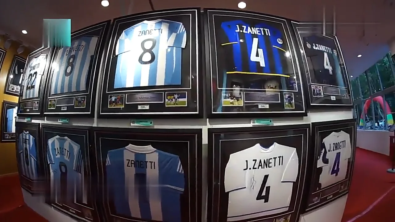 Jersey Display Case Frame Lockable Shadow Box Football Jersey Frame ...