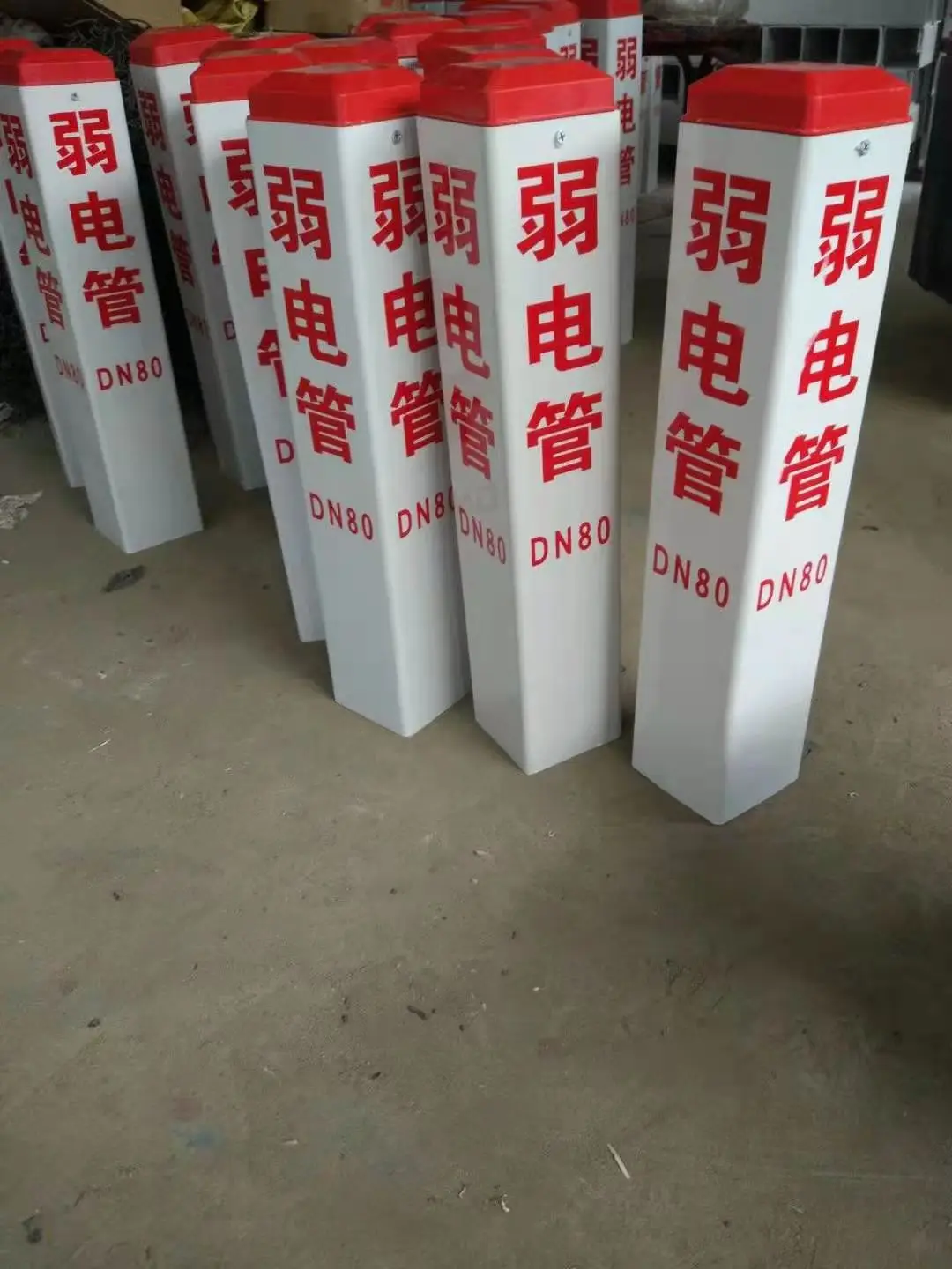 Fiberglass Driveway Markers Traffic and Parking Sign Fiberglass Post ...