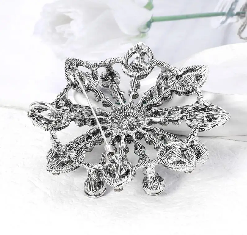 Factory Direct Supply Wholesale Crystal Designer Colorful Pins Brooch ...