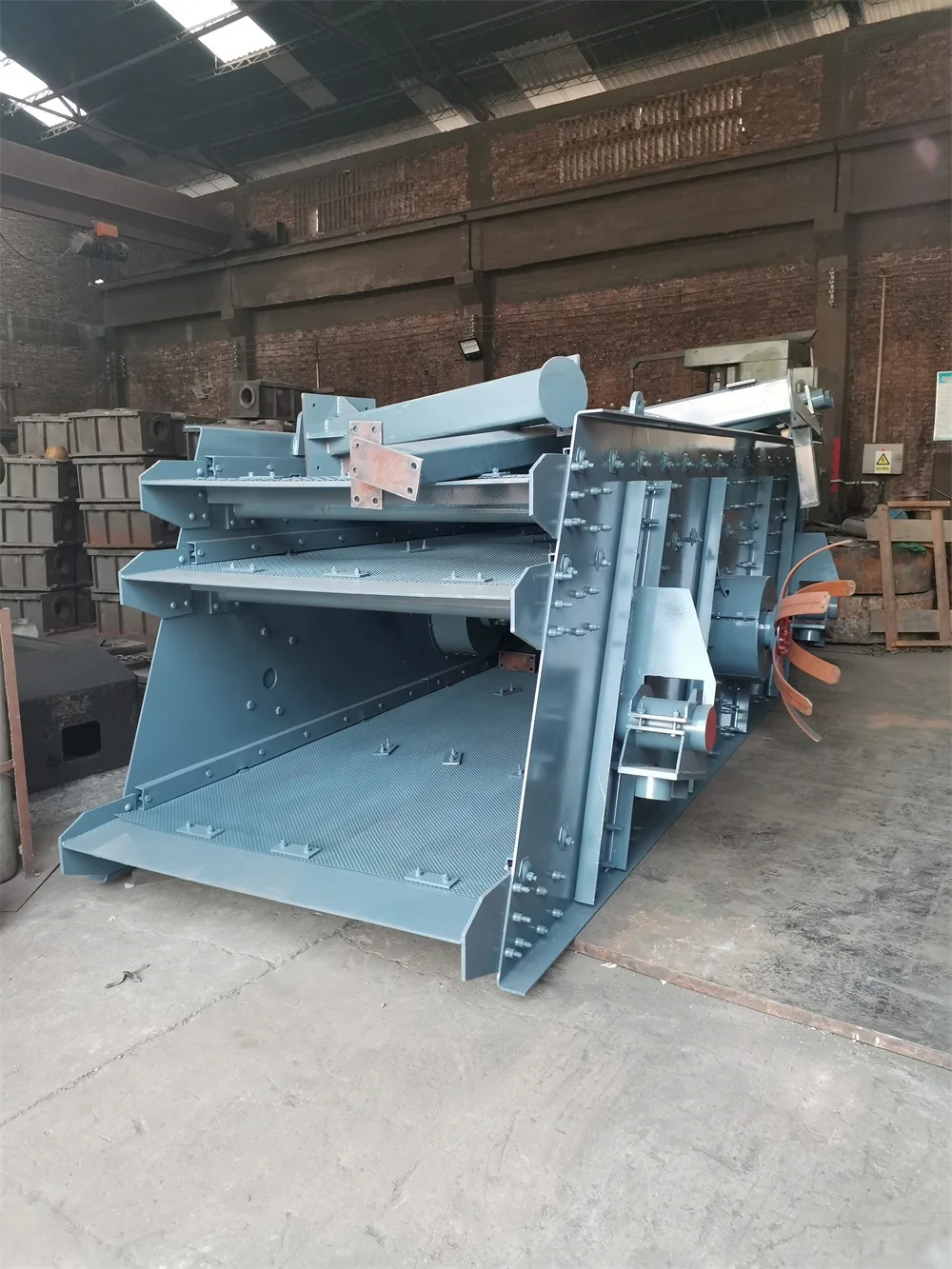Sand Gravel Sorting Vibrating Machine Rock Separator Vibrating Screen ...