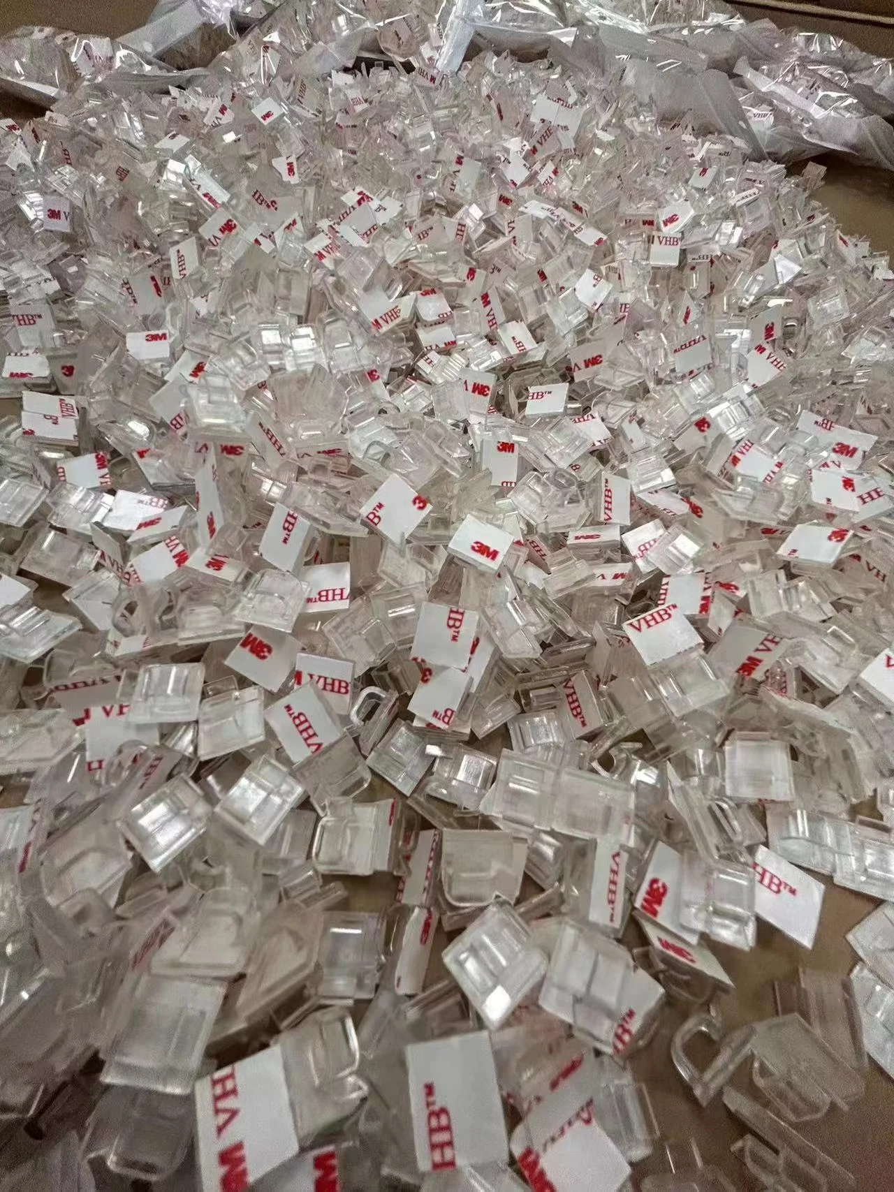 3M Self-Adhesive Cable Clamps - Efficient Cable Management