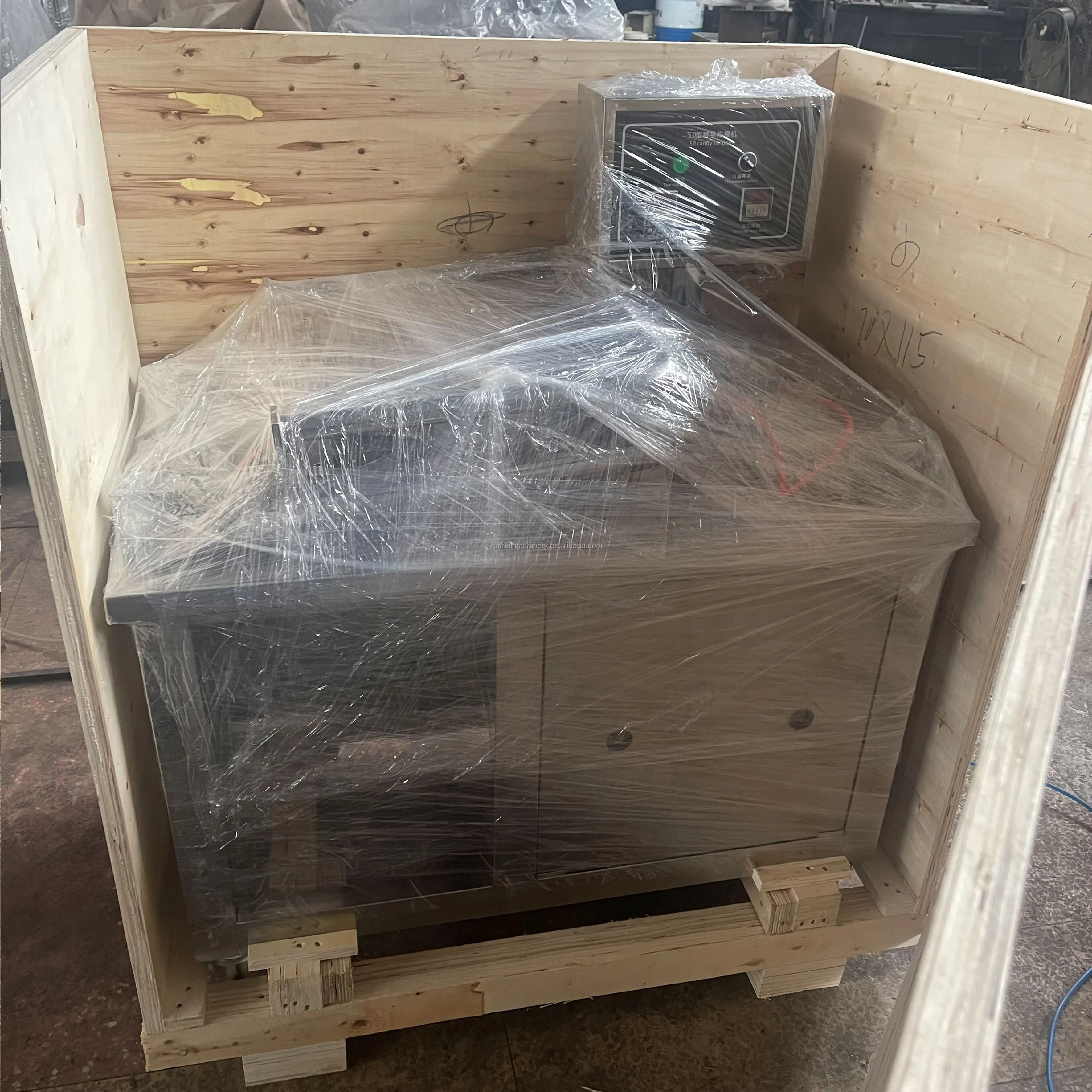 Small Scale Gummy Mold Universal Depositor Semi Automatic Sugar Mint ...