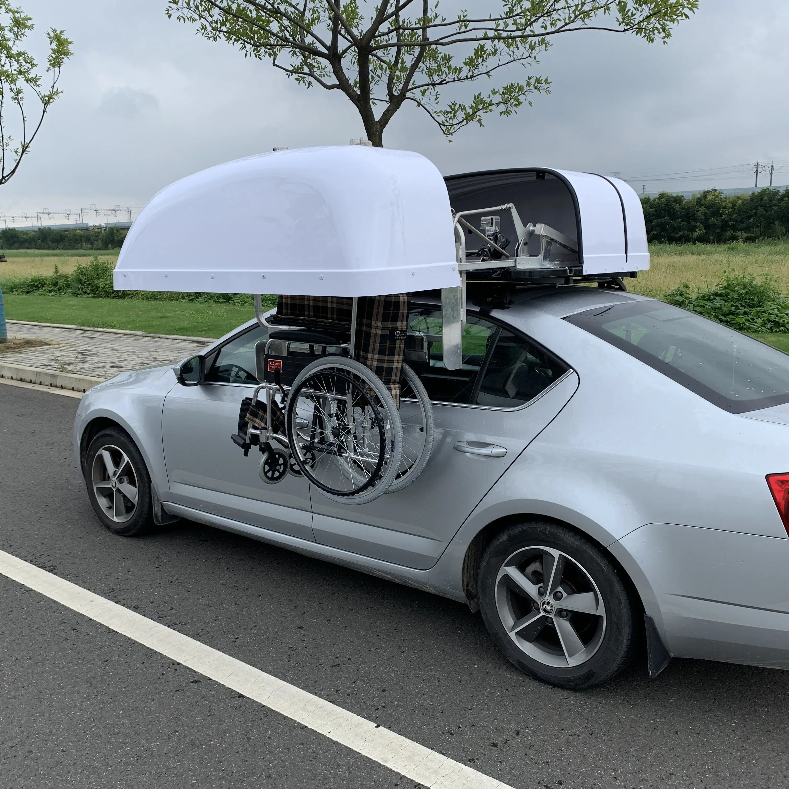 Alibaba.com: Foldable Wheelchair Roof Storage Box for Car Auto Roof ...