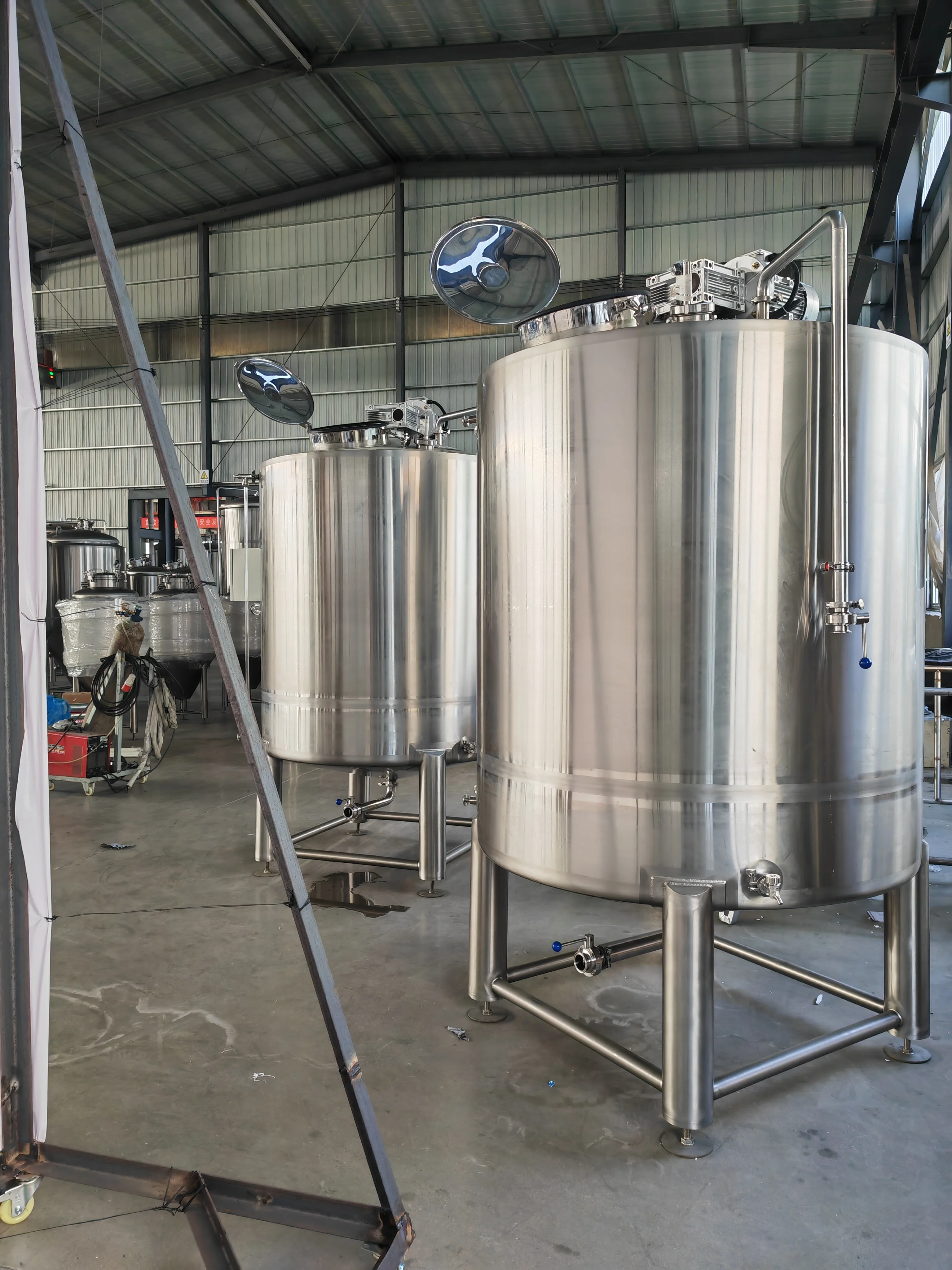 Stainless Steel Mixing Tanks with Agitators - High Productivity