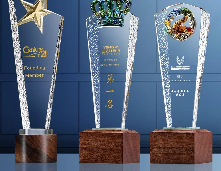 Creative Octagonal Crystal Trophy Customized Authorized Honorable ...