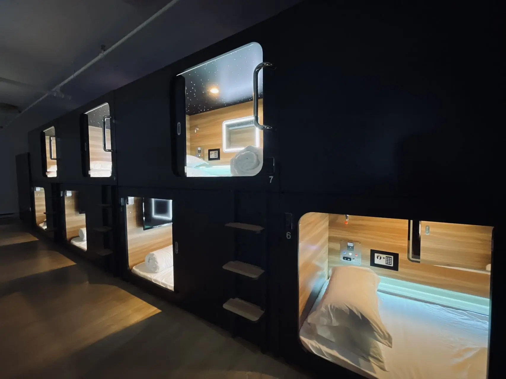 WE Airport Room Sleeping Pods - Modern Luxury Bunk Beds
