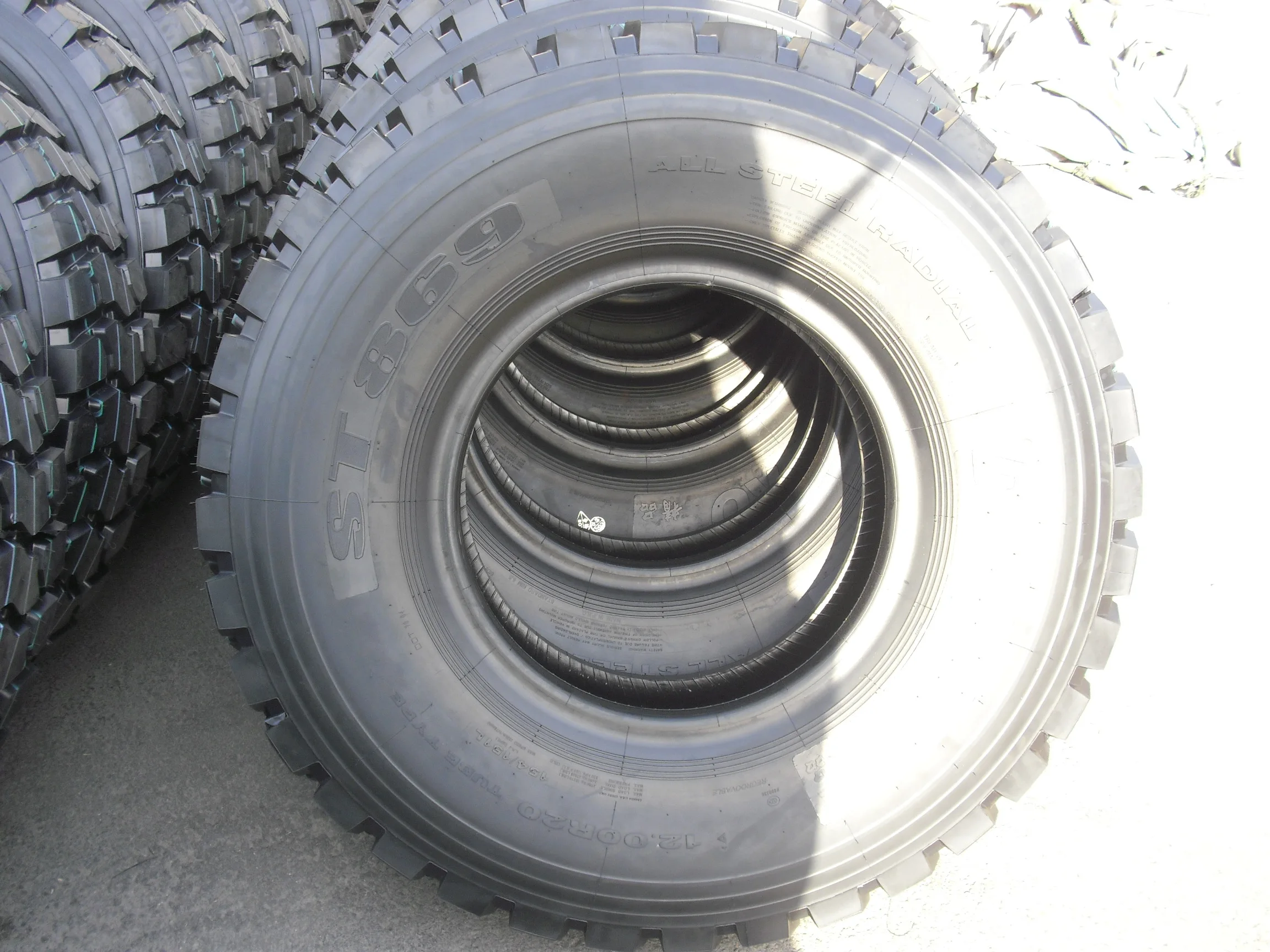 Doupro Brand Truck Tire 12.00R20 ST869 - Durable & Reliable