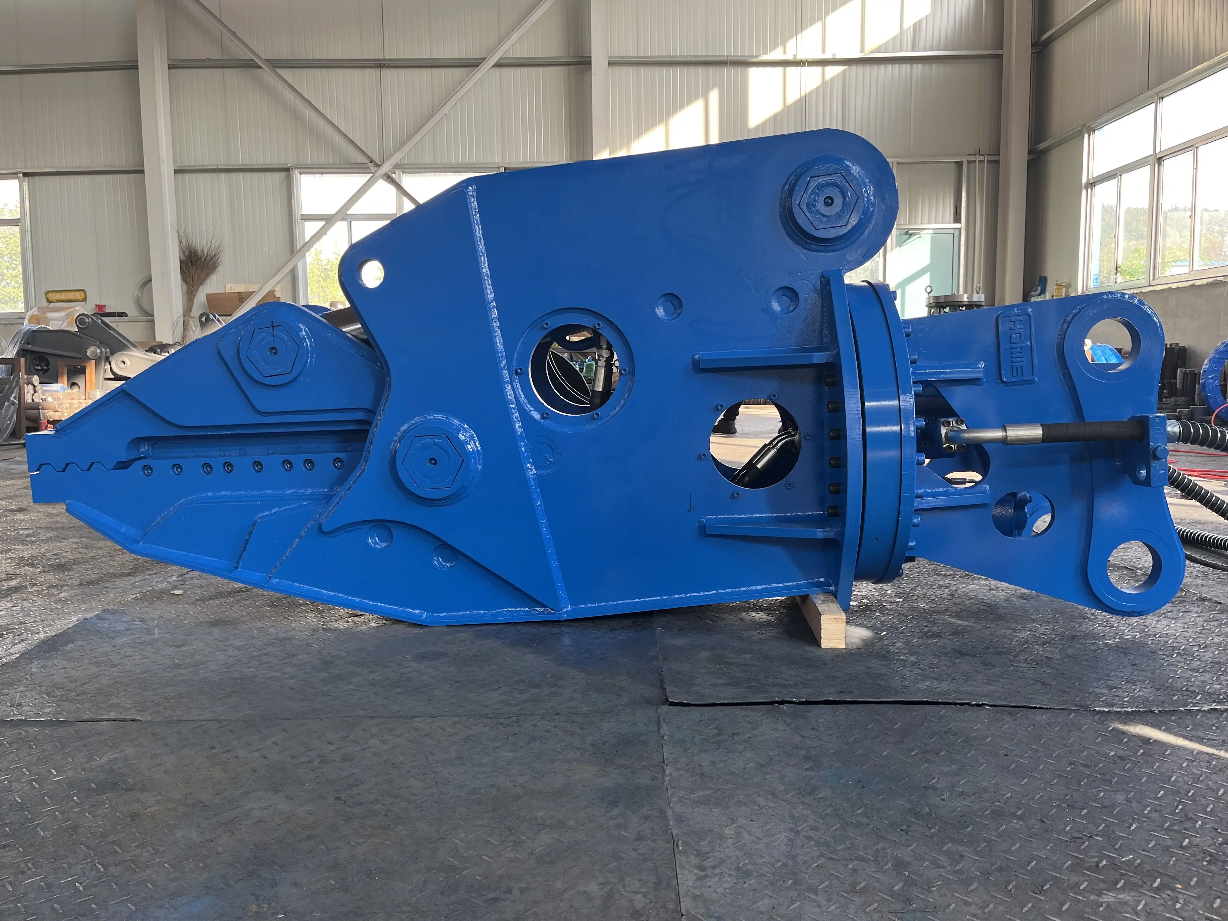 HOMIE Hydraulic Car Shear - Efficient Dismantling Solutions