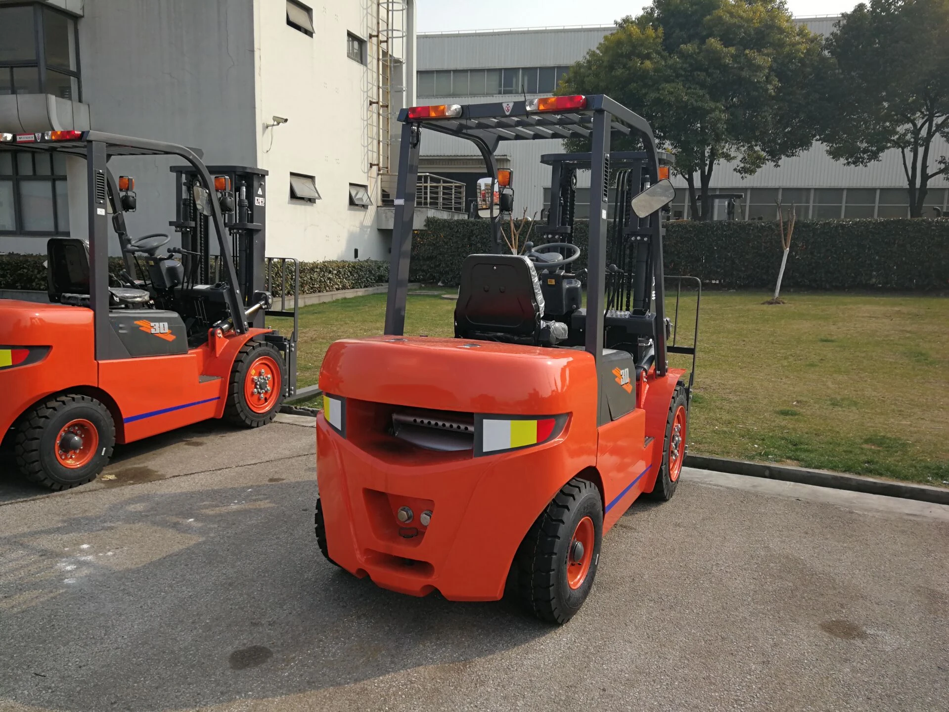 Famous Brand 3 Ton FD30T Diesel Forklift Truck Warehouse with Fork ...