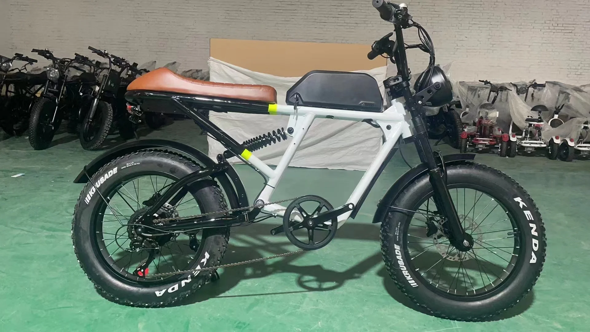 Super Bicycle 73 R Fatbike RX Mojave - Power and Control