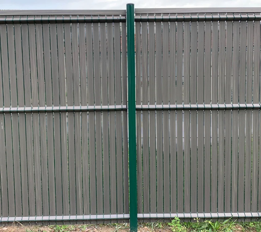 3d Curved Panel Welded Wire Mesh Privacy Garden Fence With Pvc Slat ...