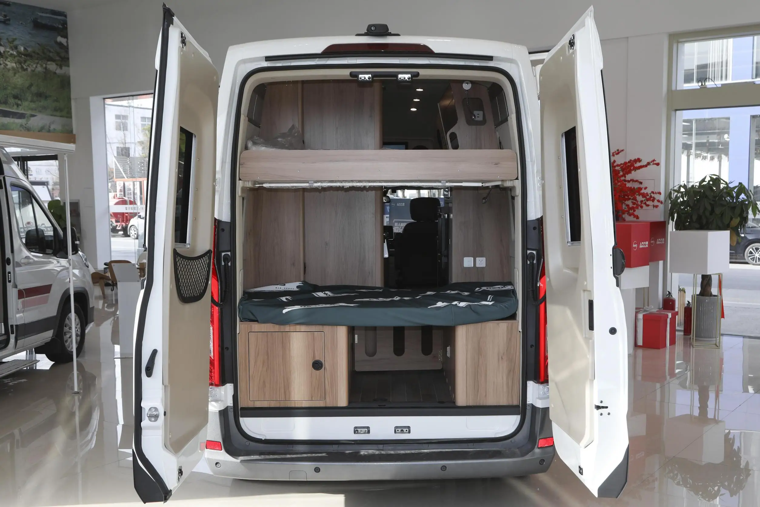 2023 Maxus V100 Dual Generator Rv Camper Caravan 2.0t Diesel Engine ...
