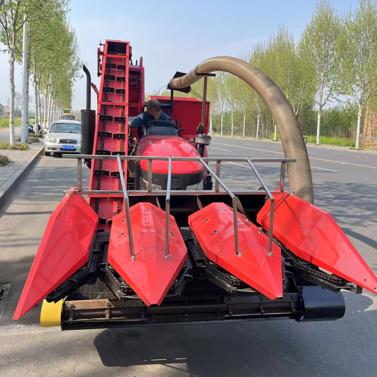 Harvester Machine Tractor Mounted - Maize Combine Harvest