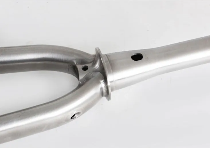 Titanium Grade 9 Bike Rigid Fork - 700C Thru Axle Fork