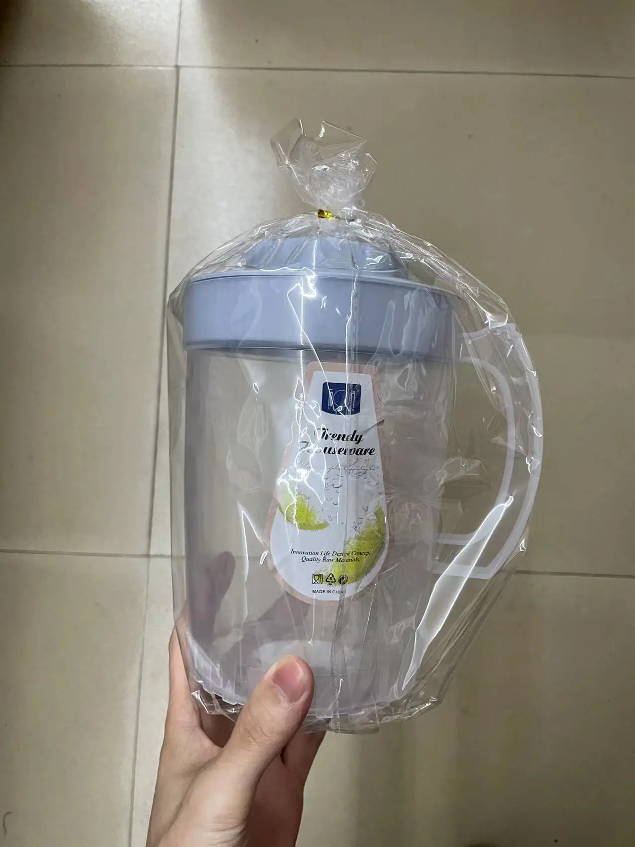 Heat Resistant Water Jug Plastic Water Jug Tea & Fruit Infusion Pitcher ...